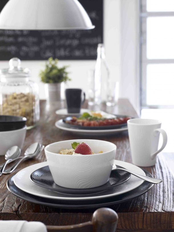 Noritake's Black on Black/White on White dinnerware - The Interiors Addict