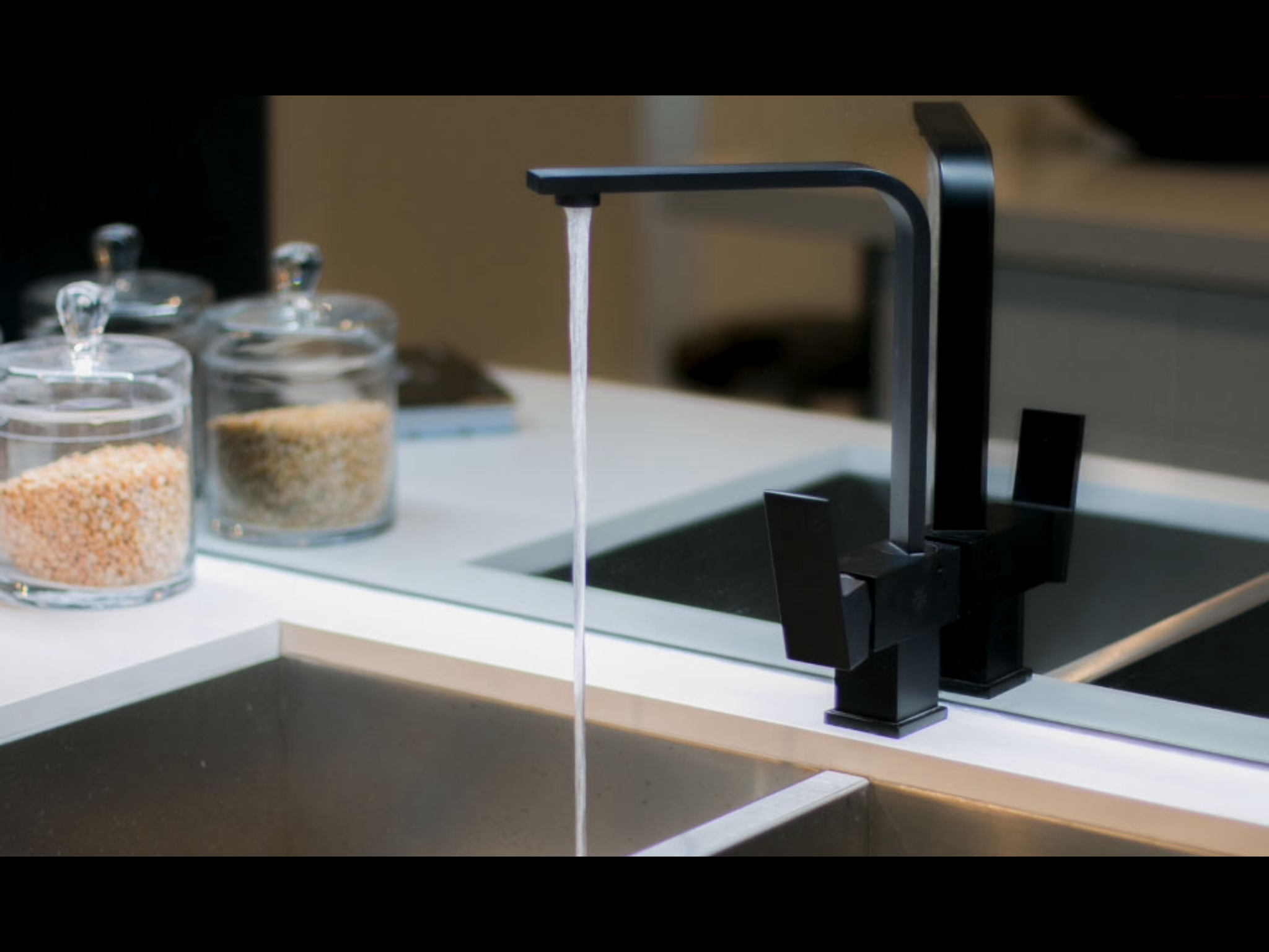 Why the trend for black tapware is here to stay - The Interiors Addict