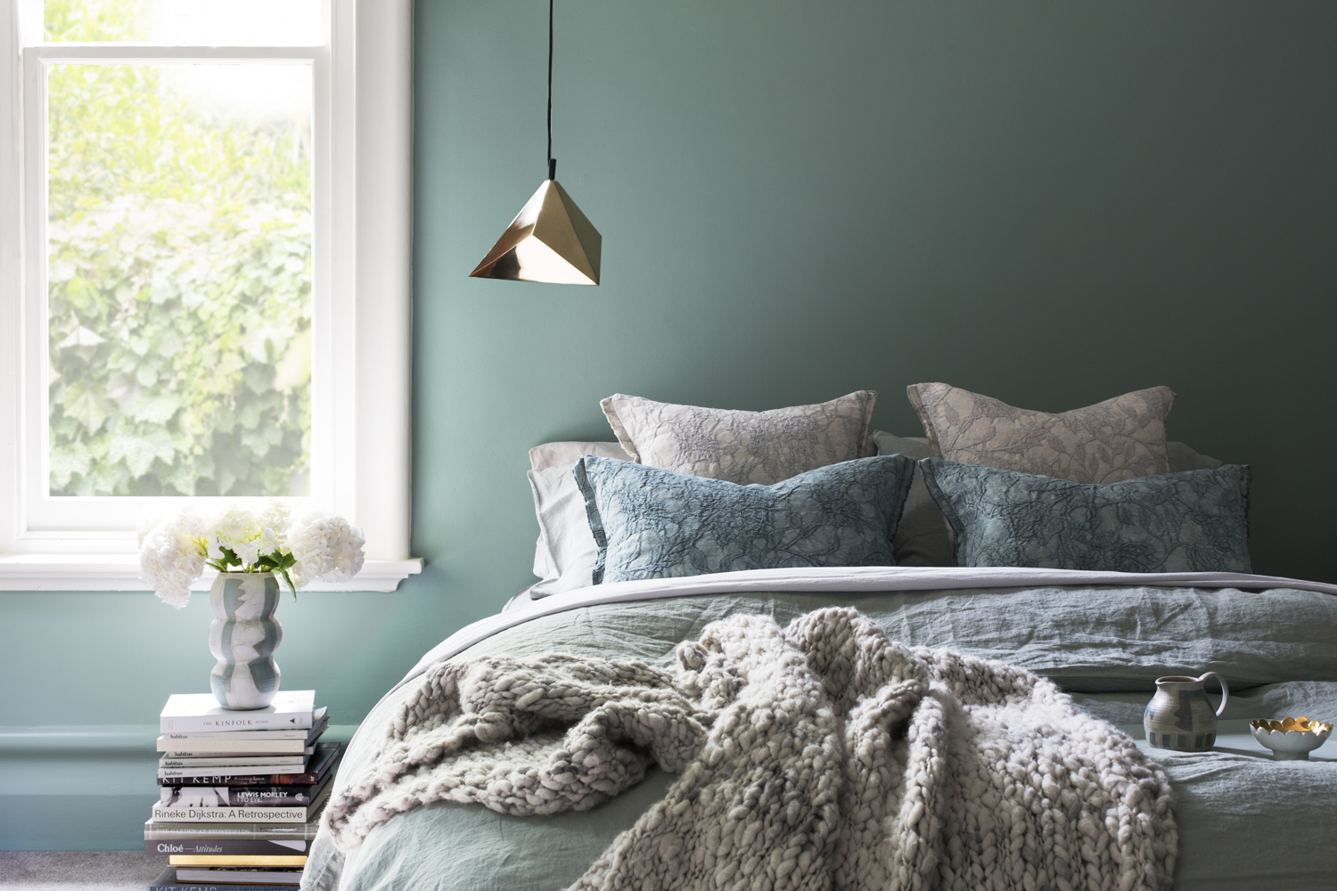 How to select cushions for your sofa or bed - The Interiors Addict
