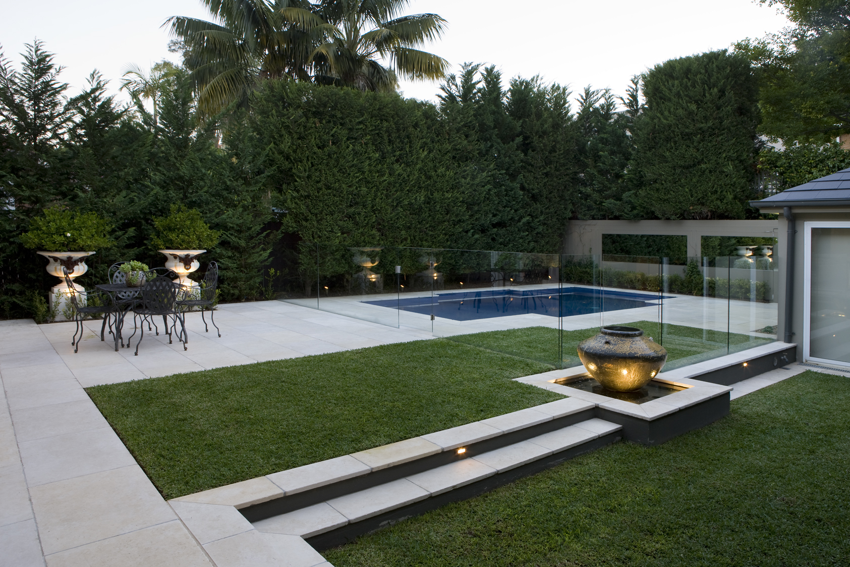 How to install a safe yet good-looking pool fence - The Interiors Addict