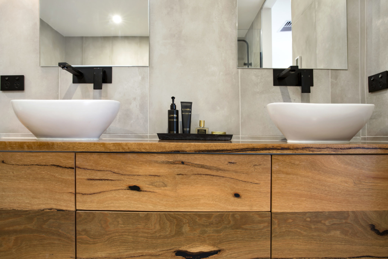 Real Reno: Beautiful bathroom transformation - Reno Addict