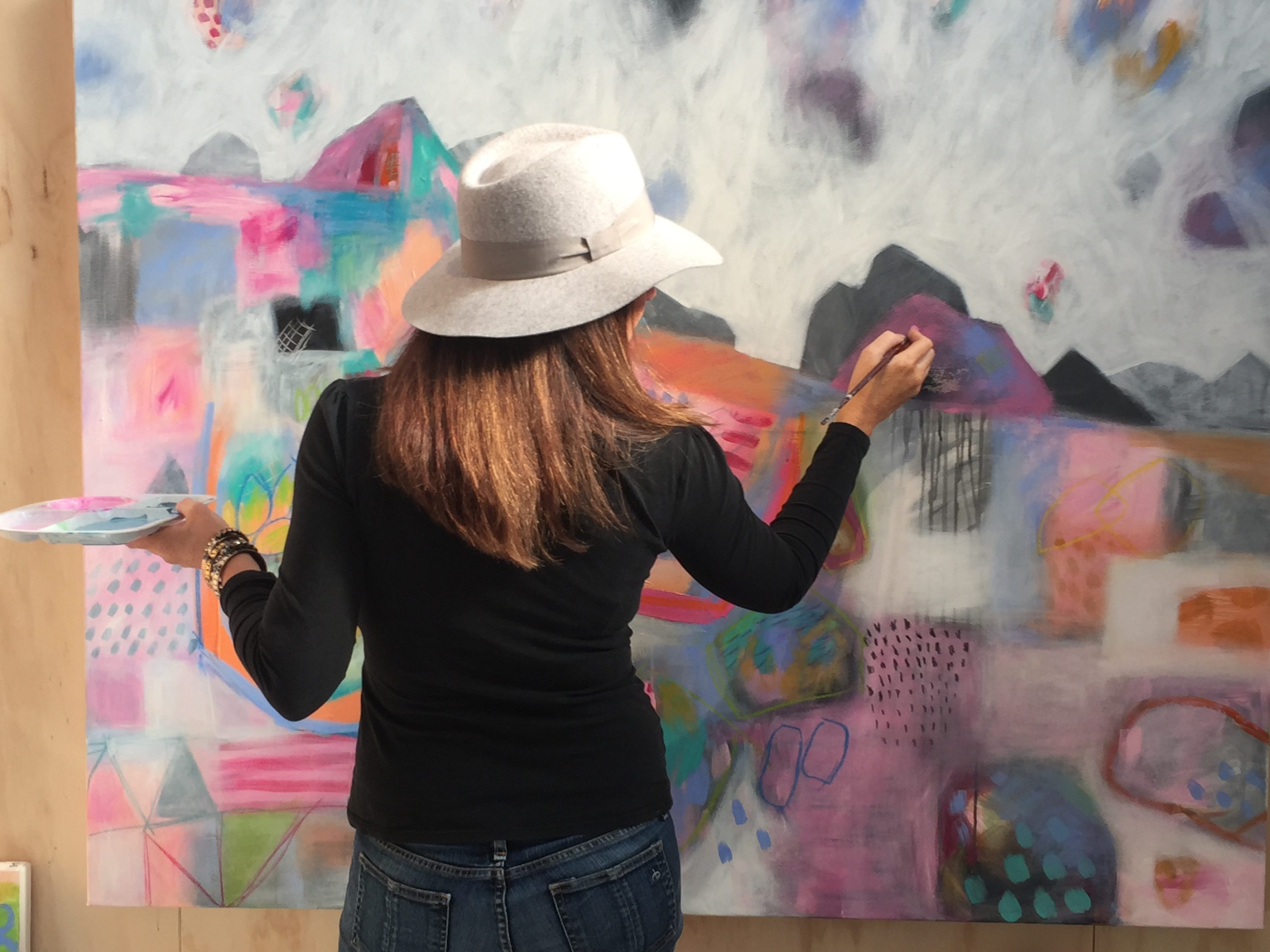 Meet Sherren Comensoli: The interiors obsessed abstract artist - The ...