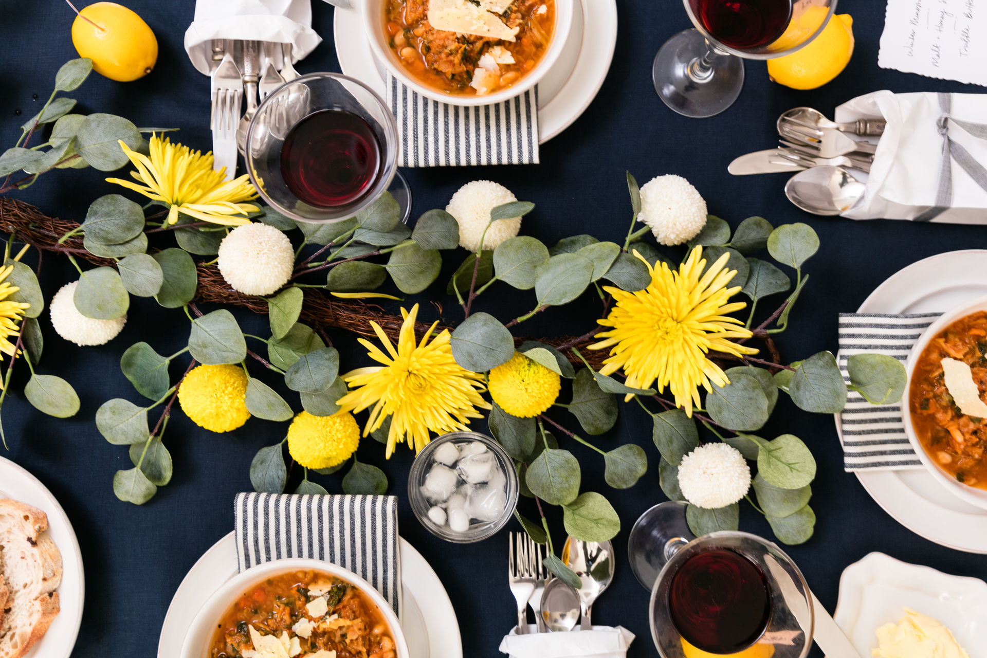 Stylist tips to make your next dinner party a hit! - The Interiors Addict
