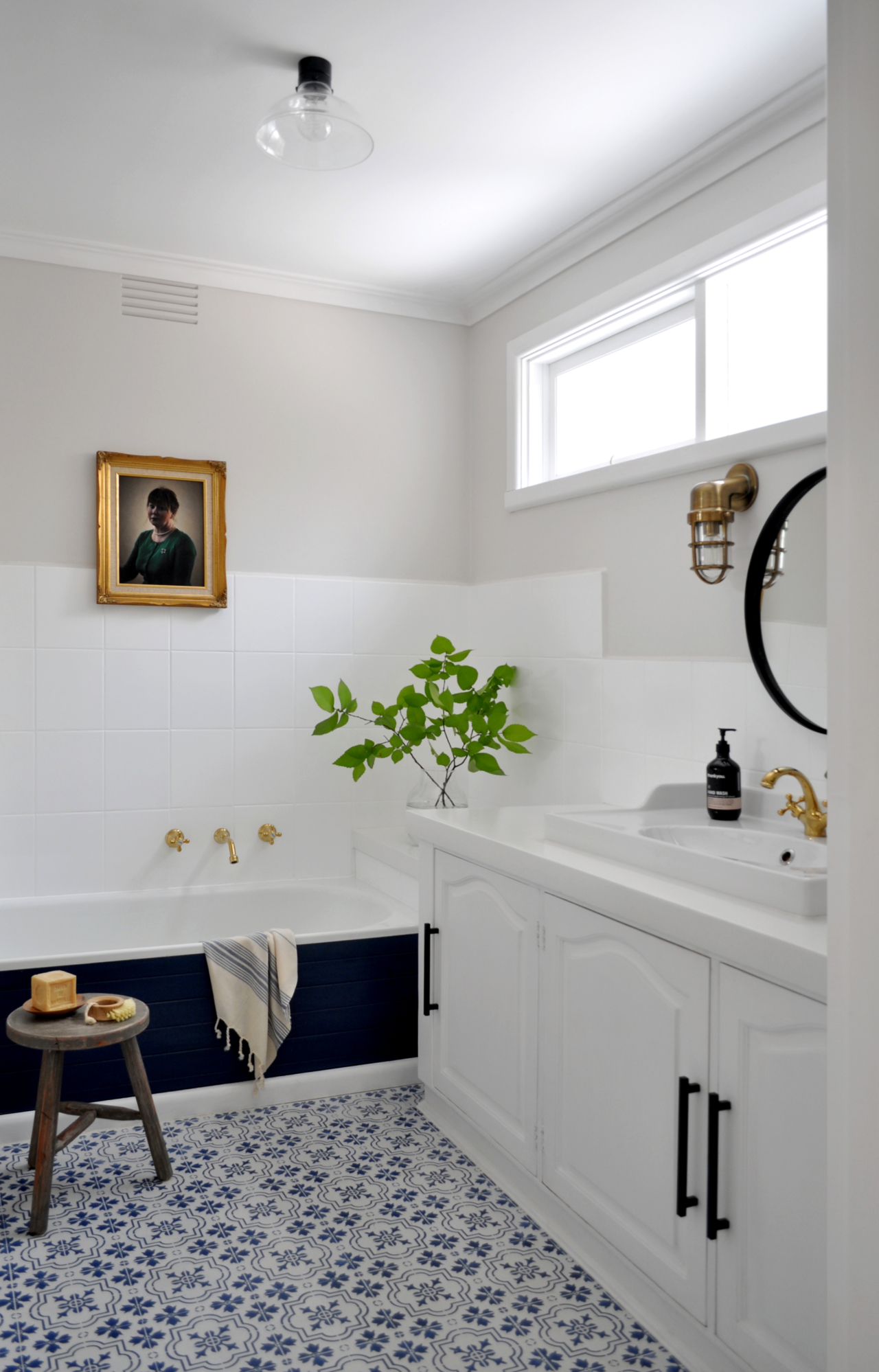 Real reno: This incredible bathroom makeover cost just $2,000! - The ...