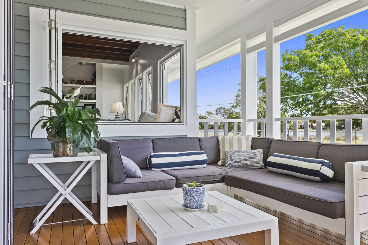 Weatherboard homes: three looks (that aren't Hamptons!) - The Interiors ...
