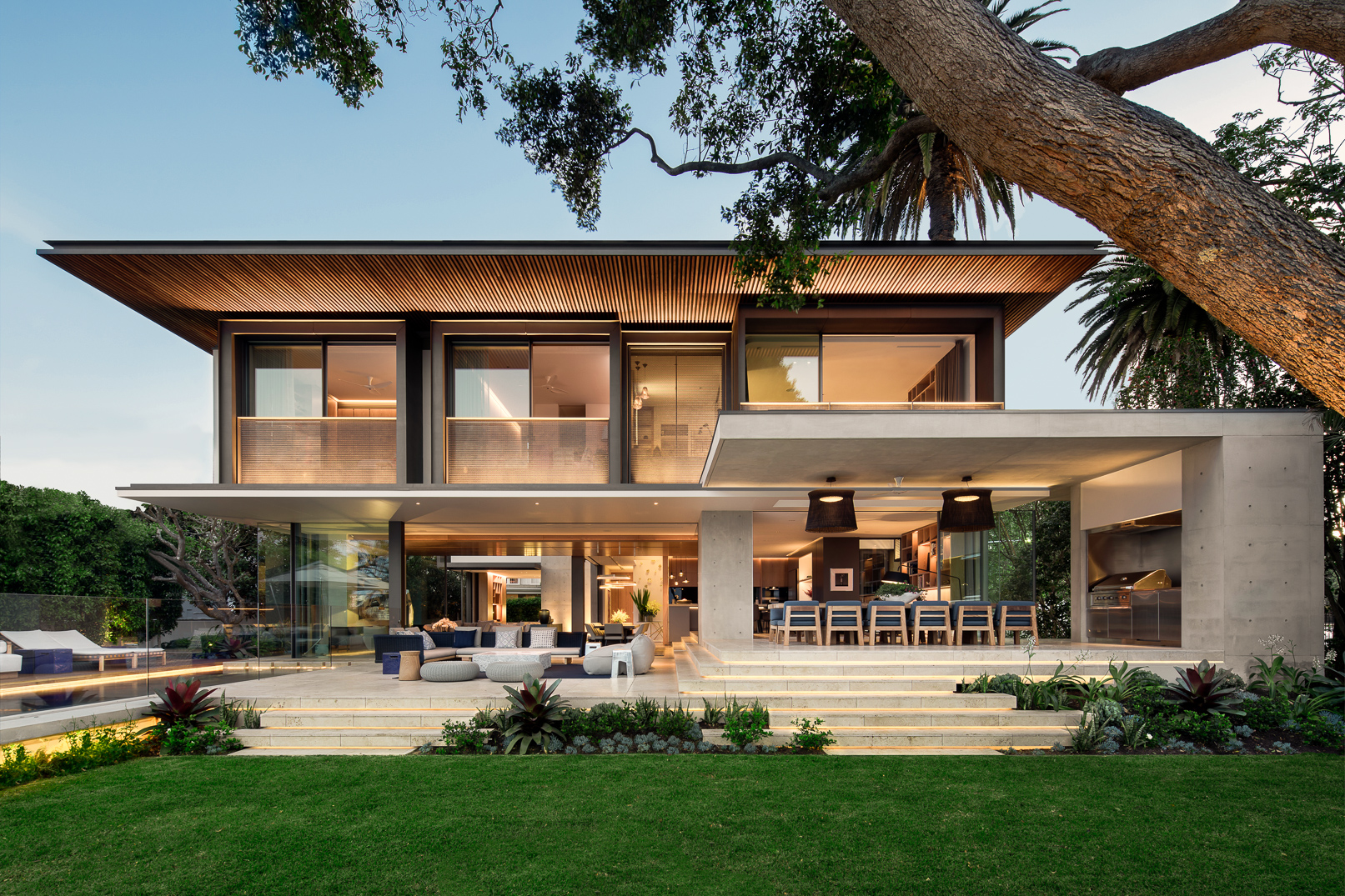 Staircase shines in stunning Double Bay new build home - The Interiors ...