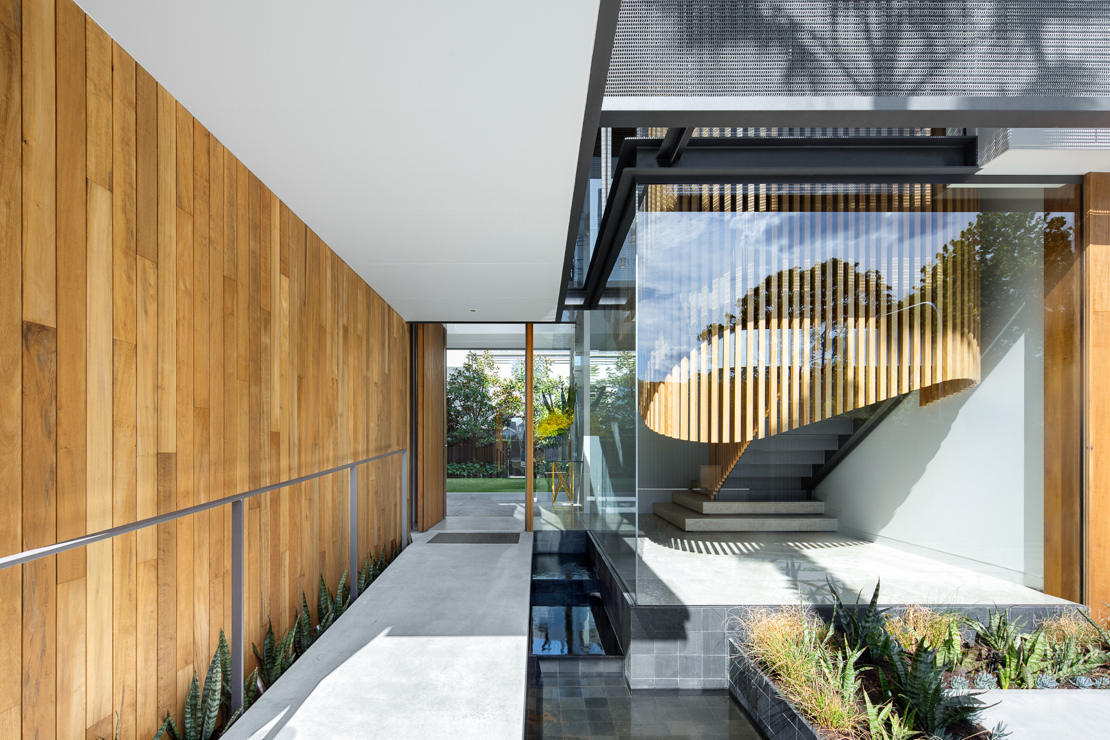 Staircase shines in stunning Double Bay new build home - The Interiors ...