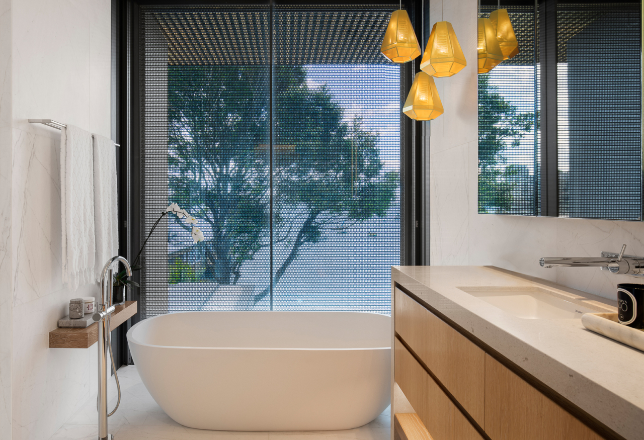Staircase shines in stunning Double Bay new build home - The Interiors ...