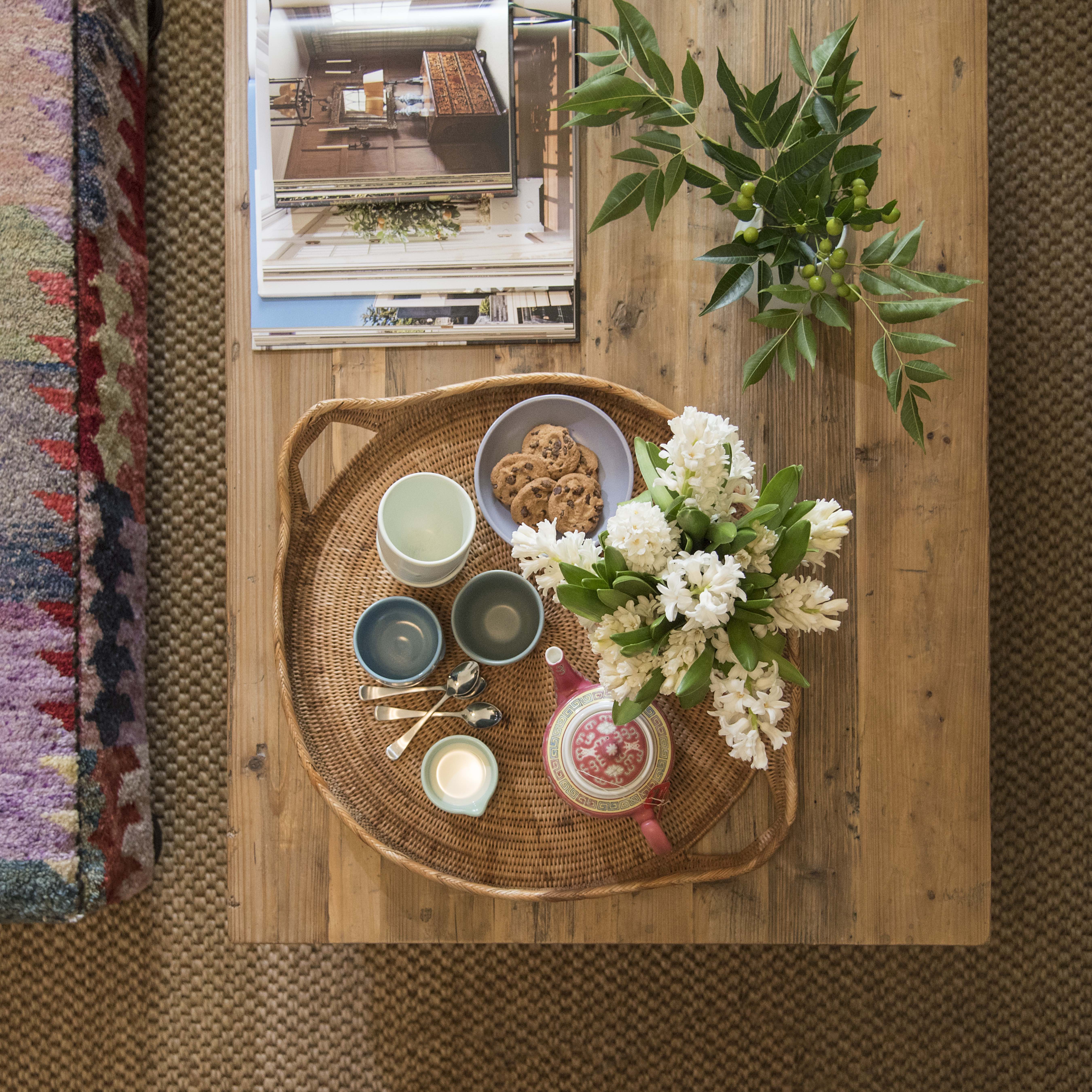 How to style your coffee table: secrets from a new book - The Interiors ...