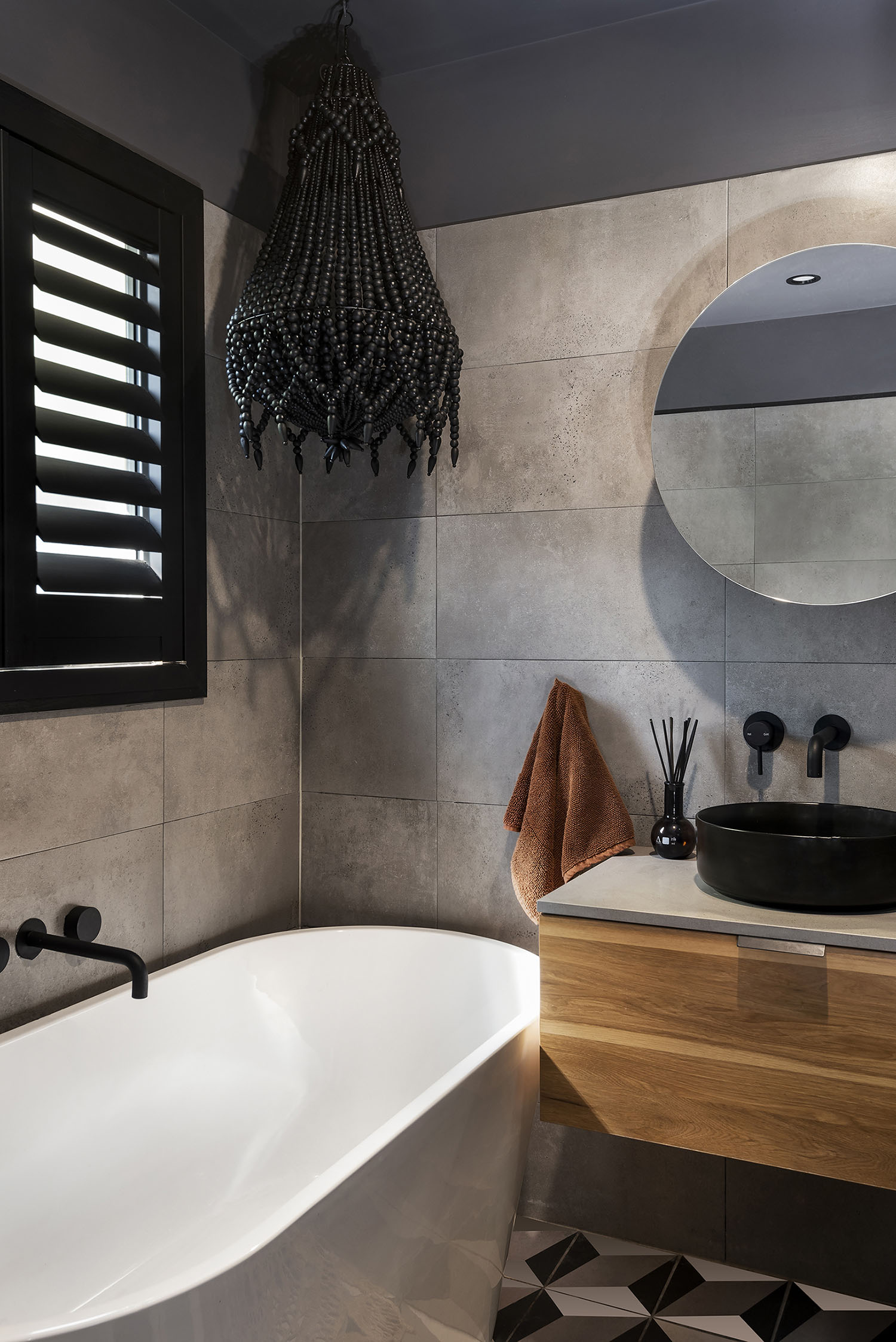 Before & after: Stylist's moody monochrome cottage reno - The Interiors ...