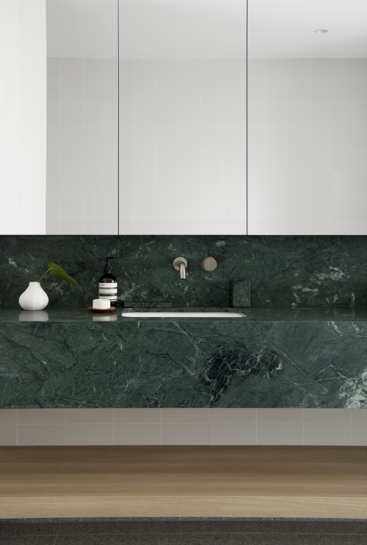 Graya Constructions' Andrew Gray's stunning new home - The Interiors Addict