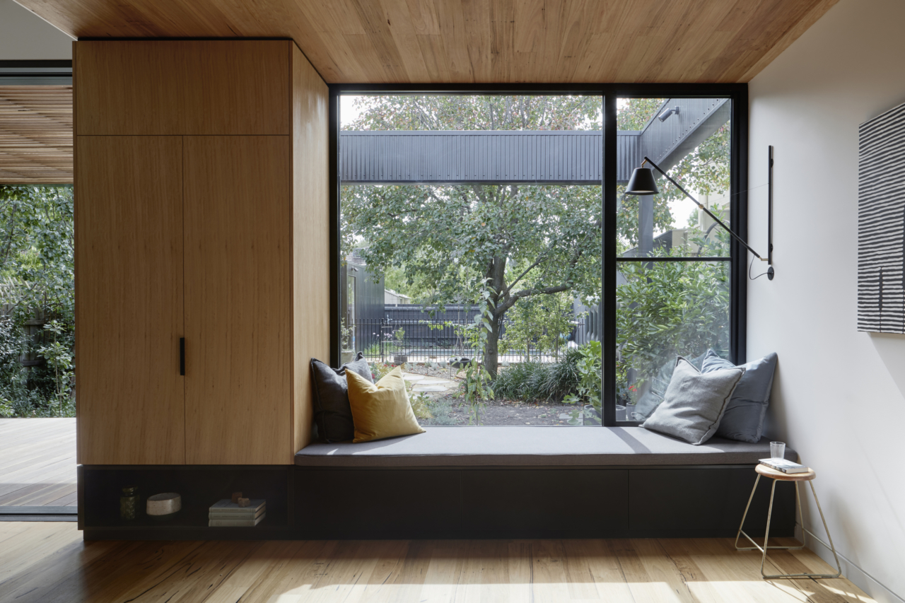Real reno: Mid-century extension frames garden views - The Interiors Addict