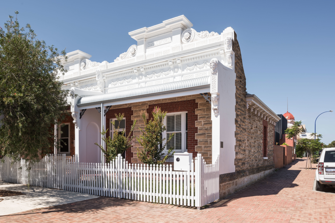 Real reno: Perth heritage cottage gets luxe hotel vibe - The Interiors ...