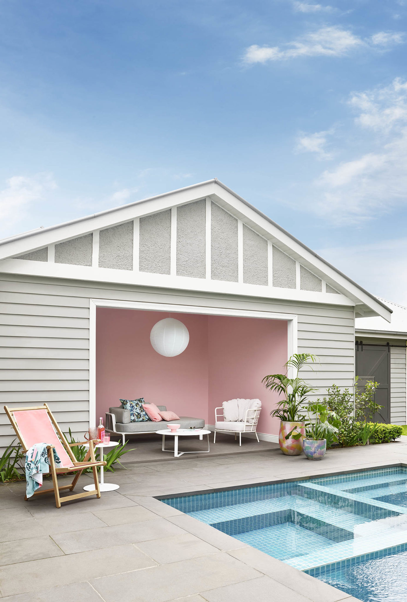 Outdoor paint colours to give your yard a holiday vibe - The Interiors ...