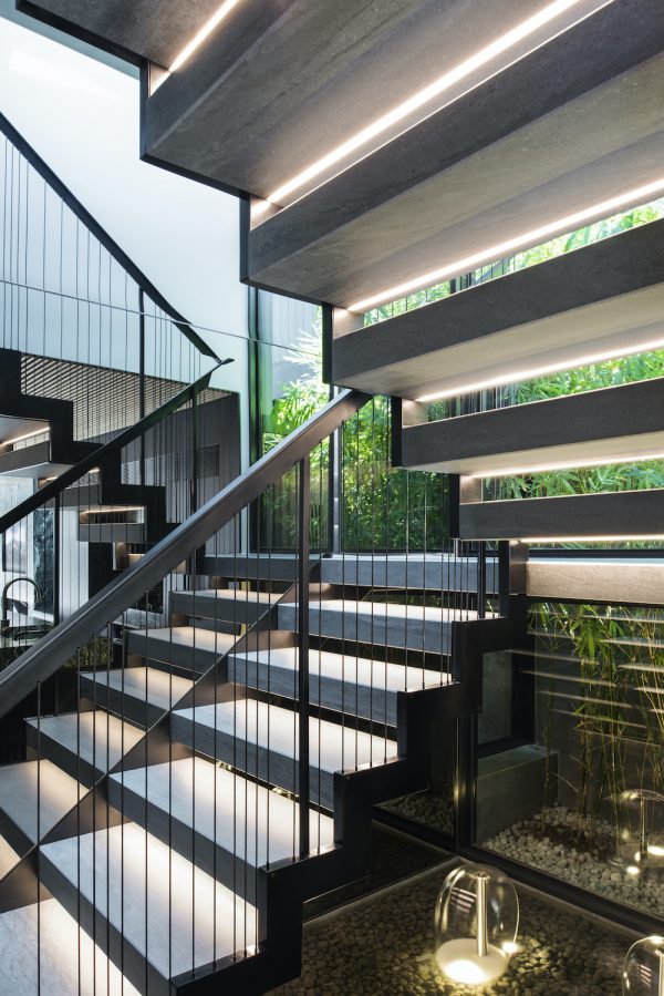 Terrace house: Glass transforms dark Sydney home - The Interiors Addict
