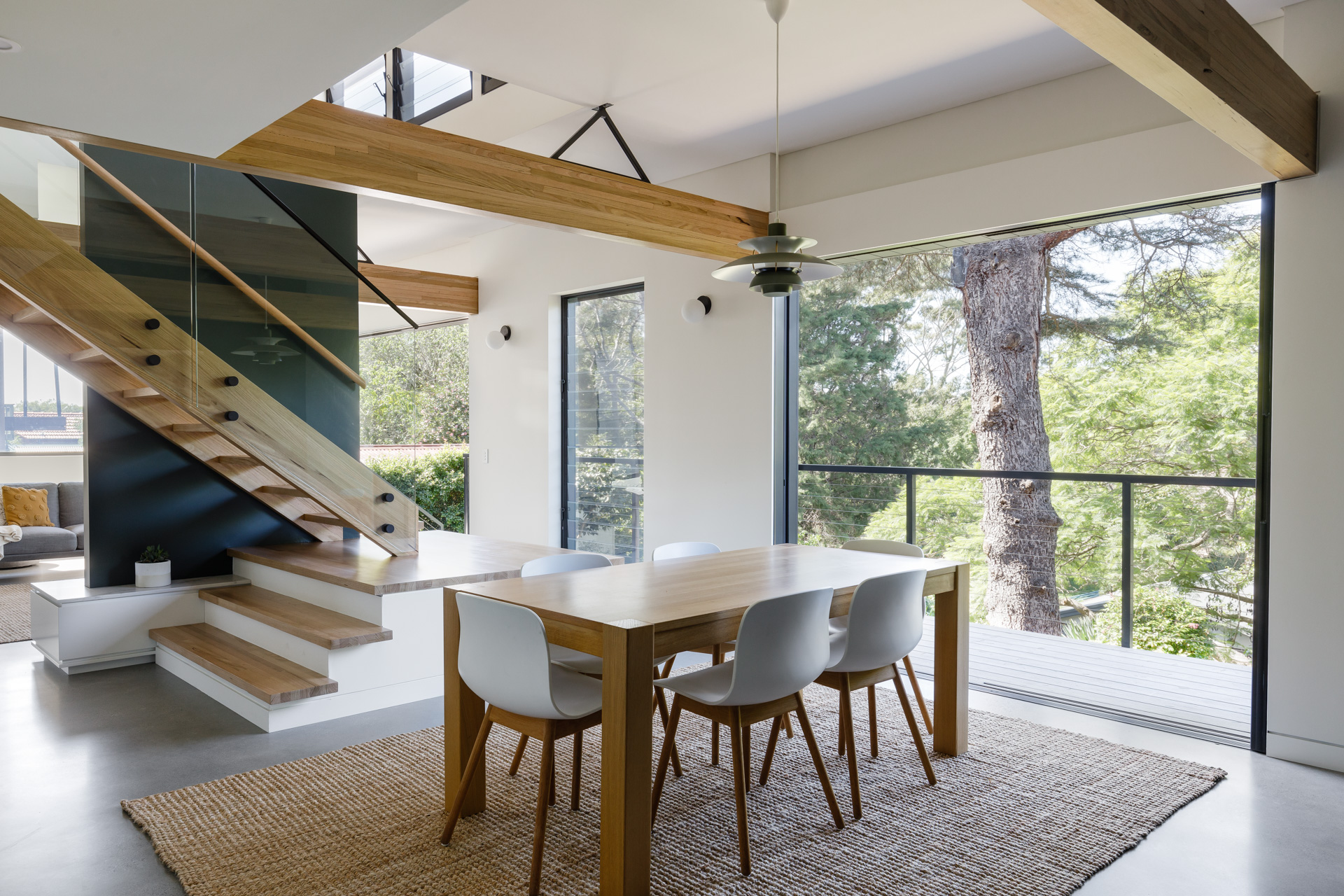 Tree house makes most of light and views - The Interiors Addict