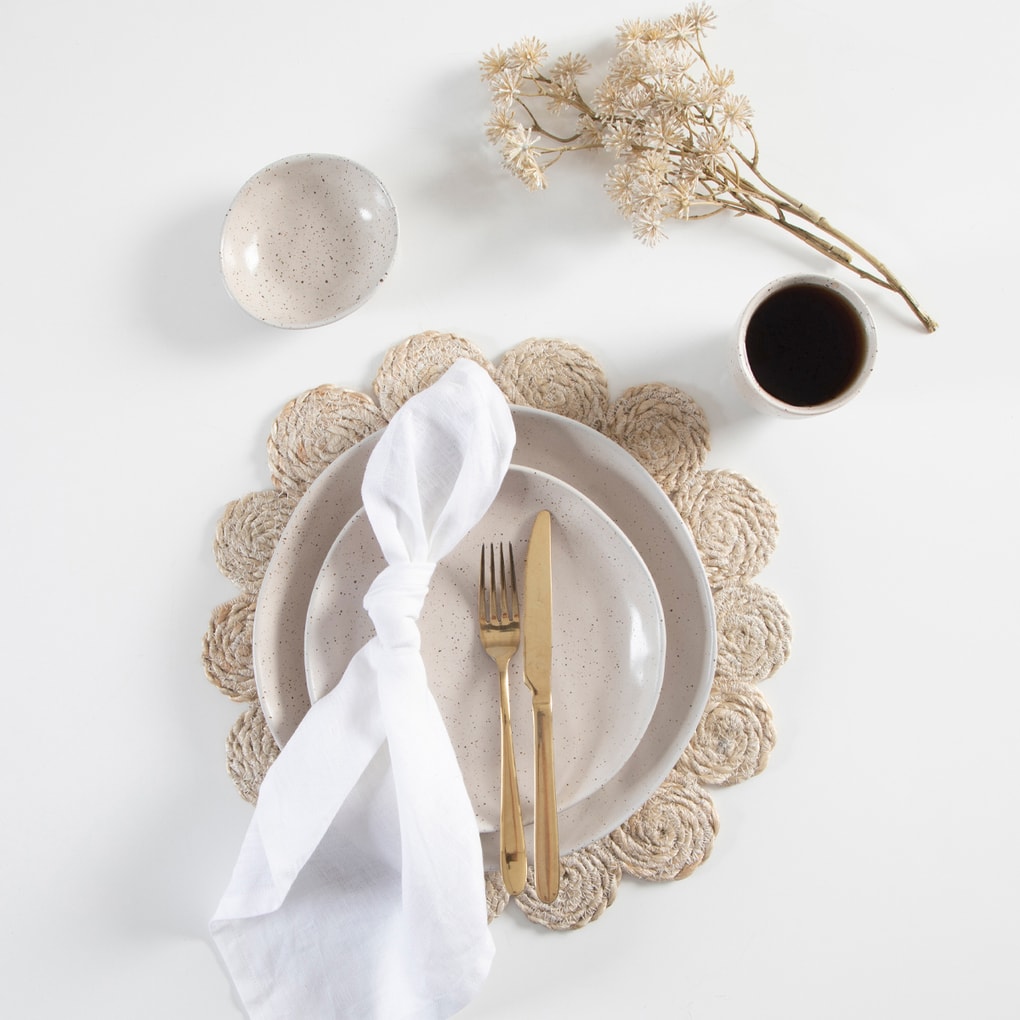 Tablescape ideas: How to create a Pinterest-worthy dining table - The ...