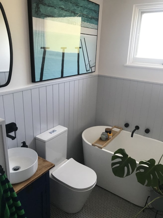 VJ panel bathroom: beige seventies to spa sanctuary for just $8000 ...