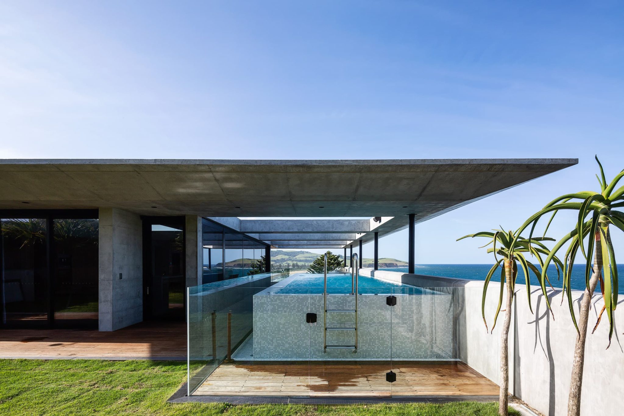 Unique bunker-style holiday home on NSW south coast - The Interiors Addict