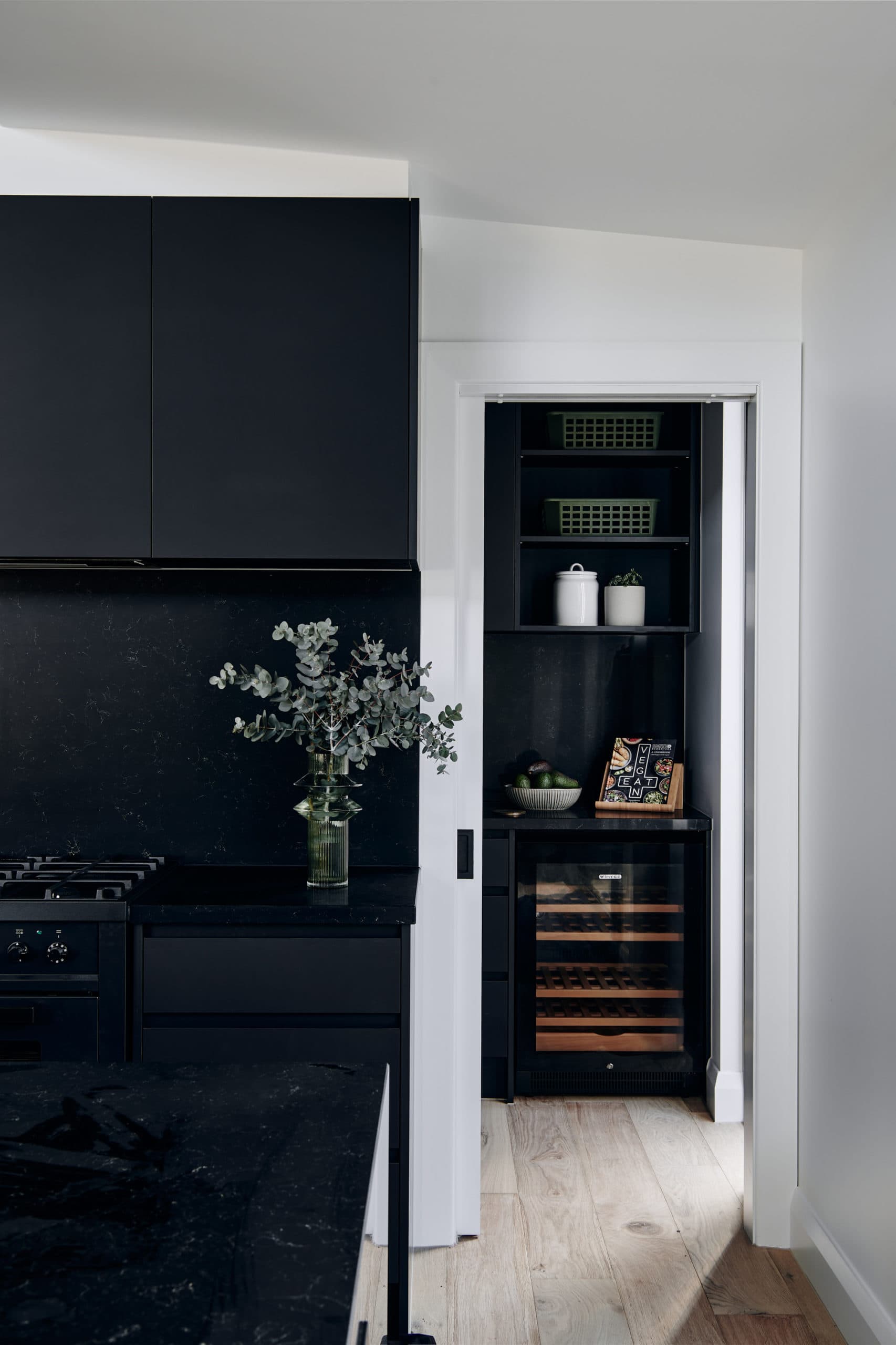 Black kitchens: Top tips on how to create one - The Interiors Addict