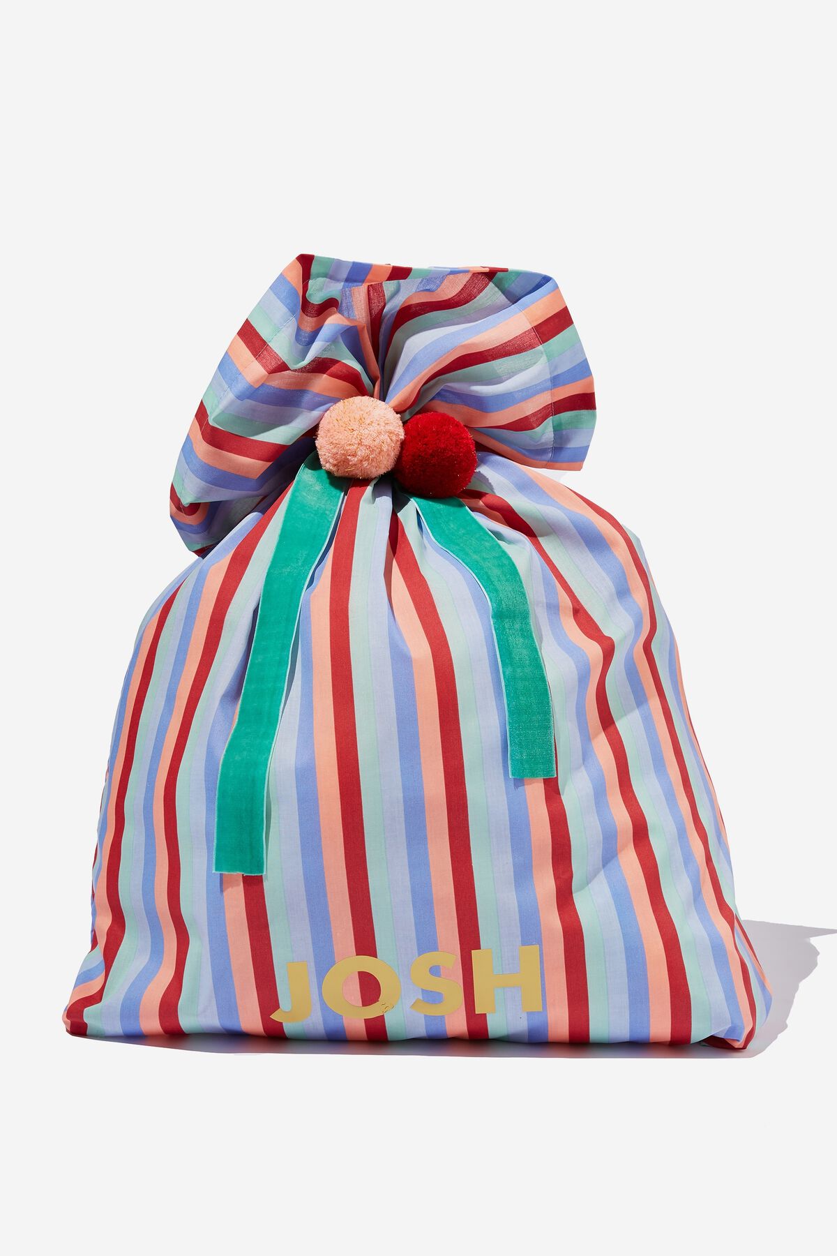 Christmas is coming! The best looking Santa sacks - The Interiors Addict