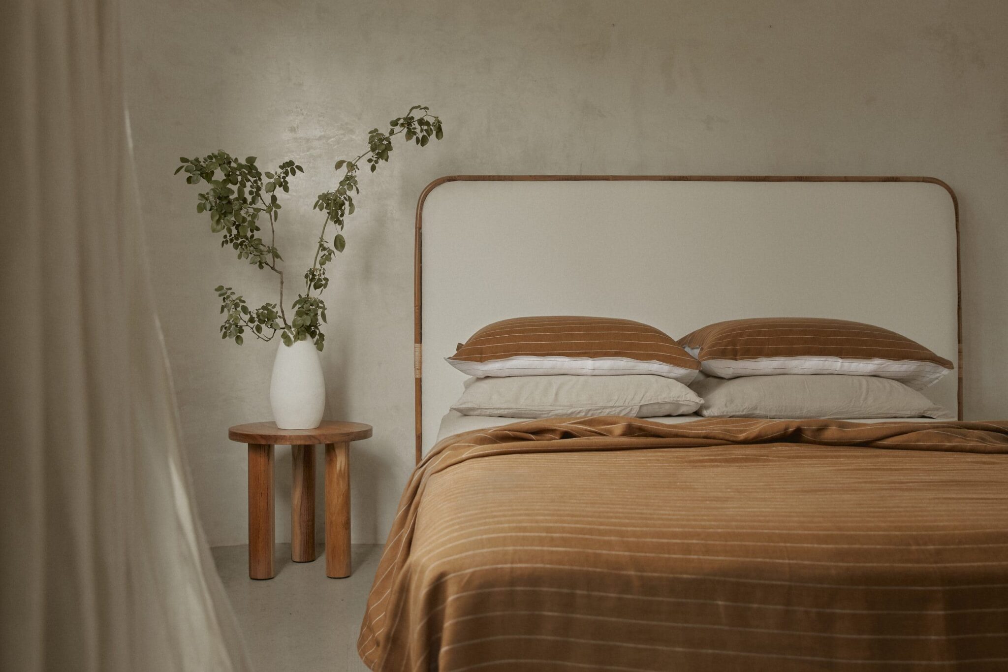 McMullin & co. grow up with latest curvy collection of timeless pieces ...