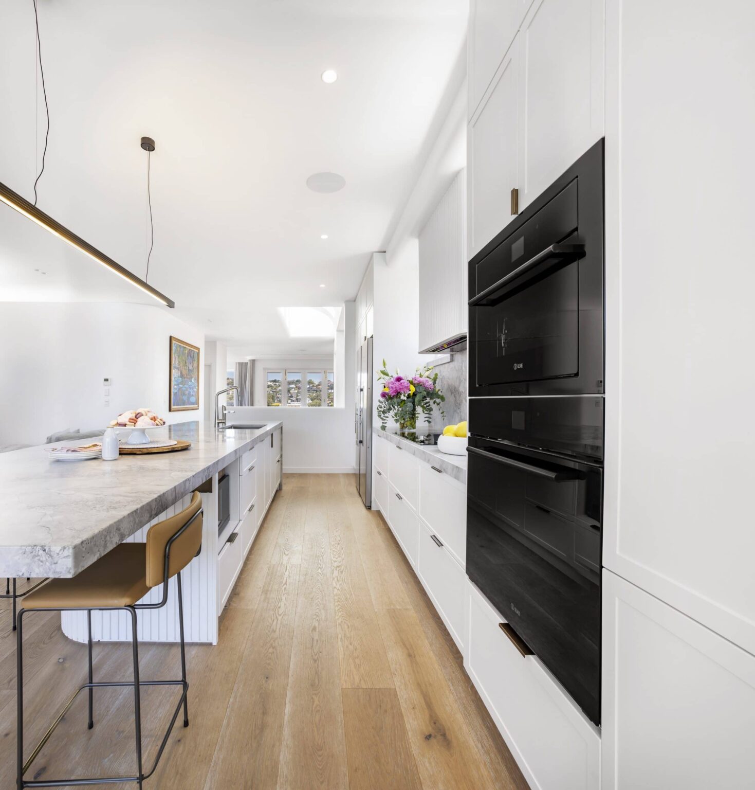 TV presenter Allison Langdon's stunning new kitchen - The Interiors Addict