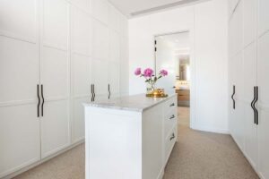 TV presenter Allison Langdon's stunning new kitchen - The Interiors Addict