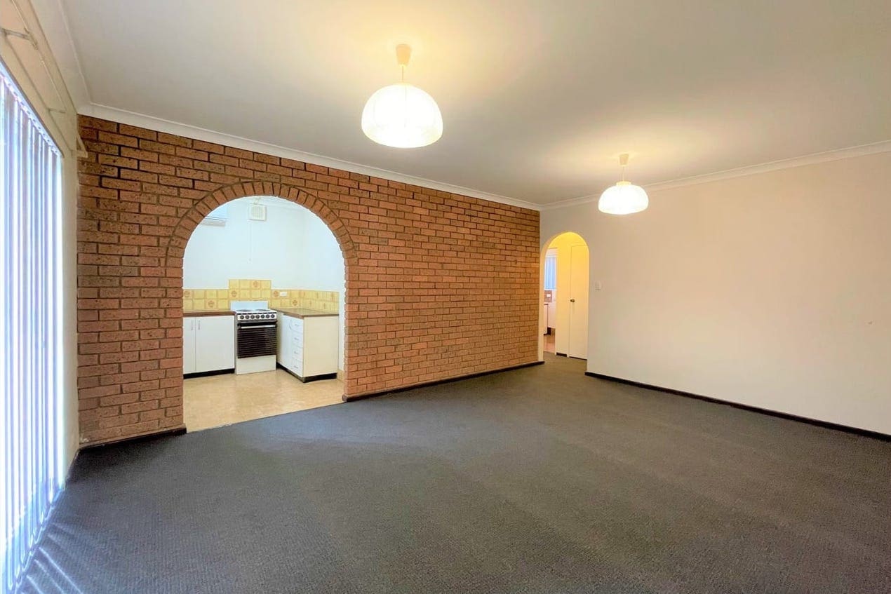 Before & after: Dated brick wall becomes star of 1980's reno - The ...