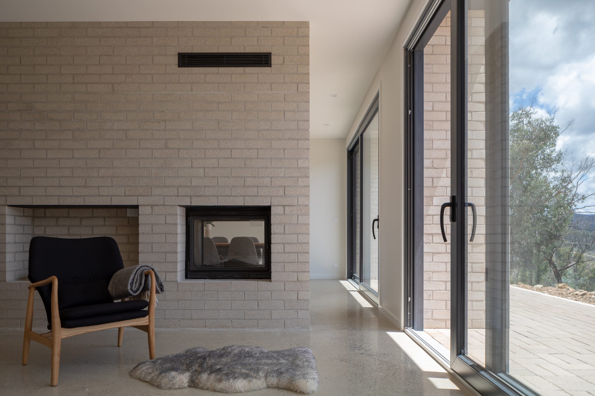 The new look bricks and how to use them in your contemporary home - The ...