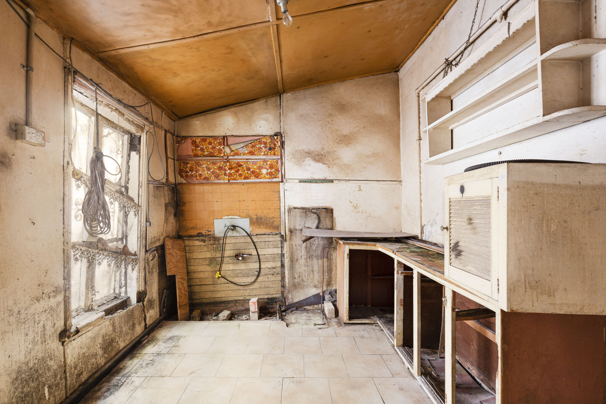 Ramshackle inner-Sydney terrace brought back to life after reno - The ...