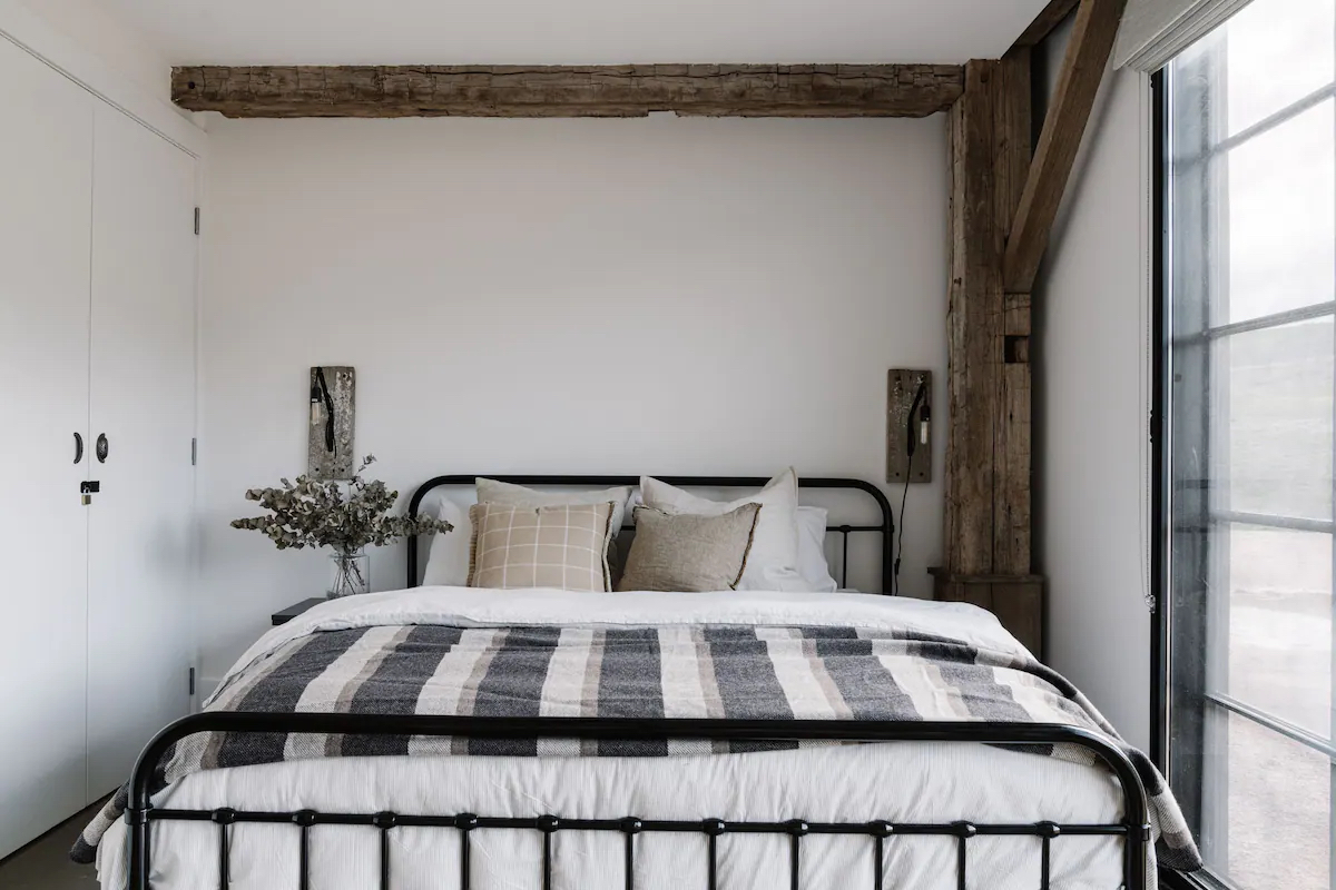 Australia's best designed Airbnb was once a US barn - The Interiors Addict