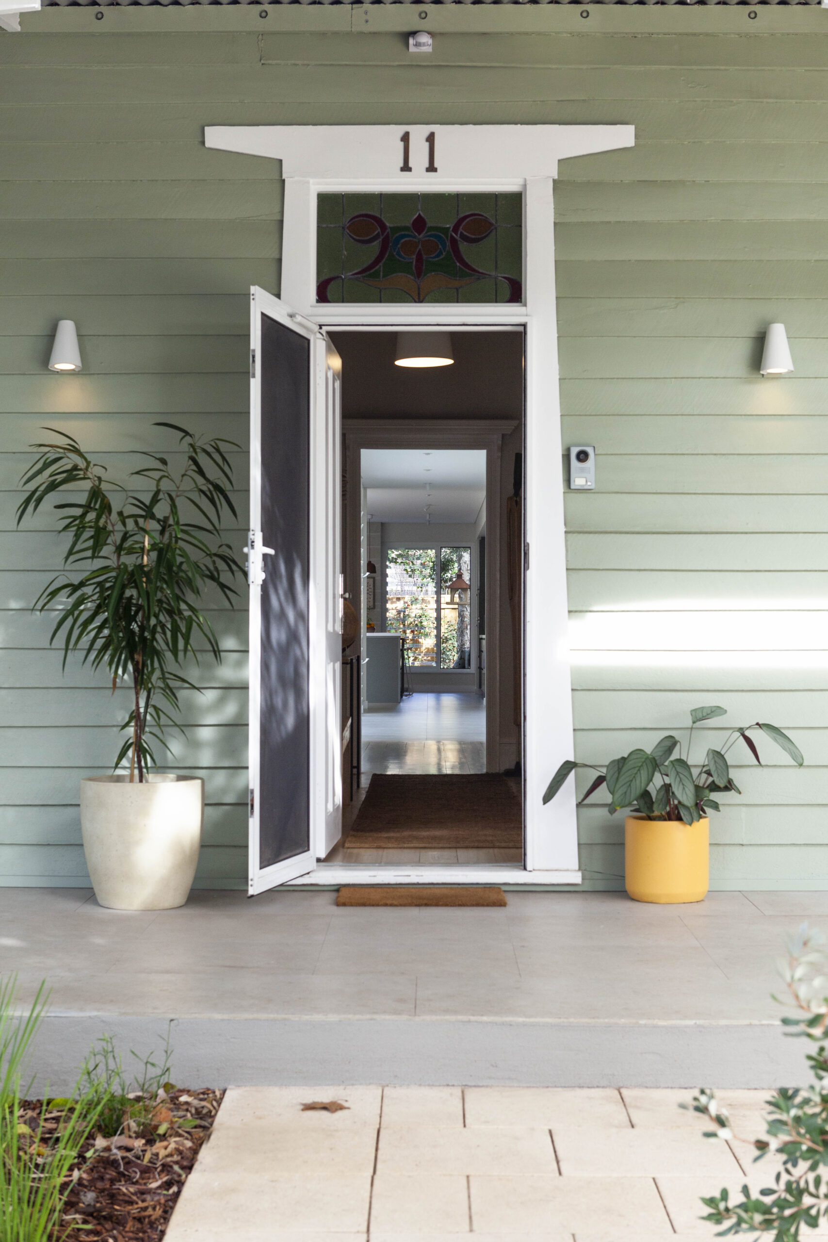 How to Hamptons: An expert guide to the popular aesthetic - The ...