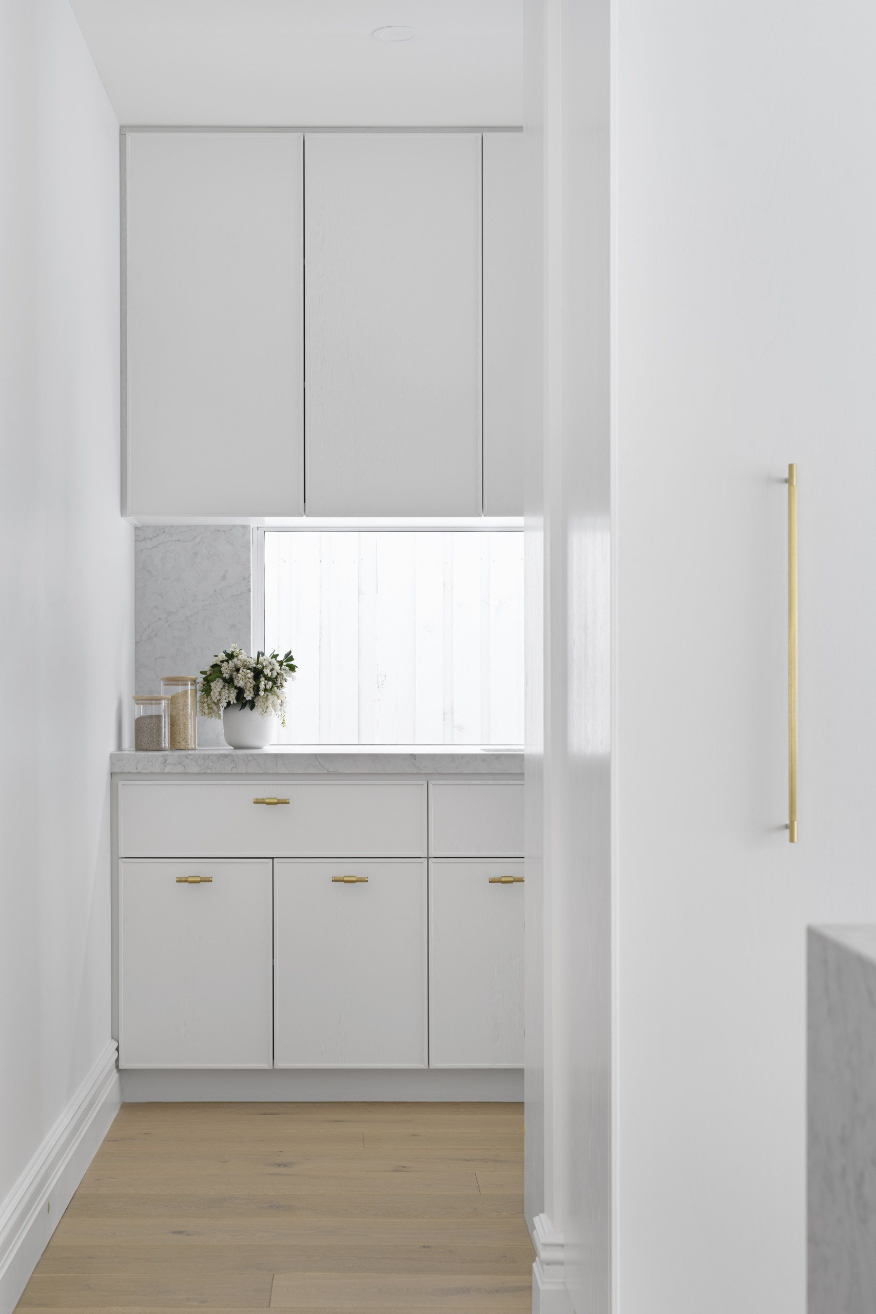 Modern Hamptons style: How to bring it into the kitchen - The Interiors ...