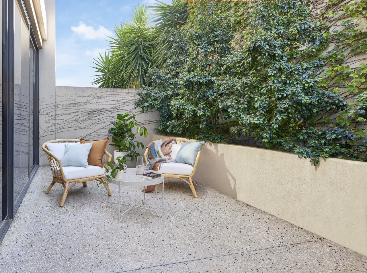 Before & afters: Increase kerb appeal with this new Dulux range - The ...