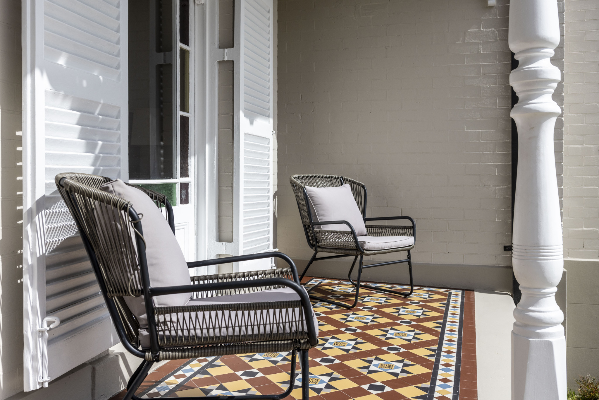 Before & after: rundown boarding house to beautiful heritage home - The ...