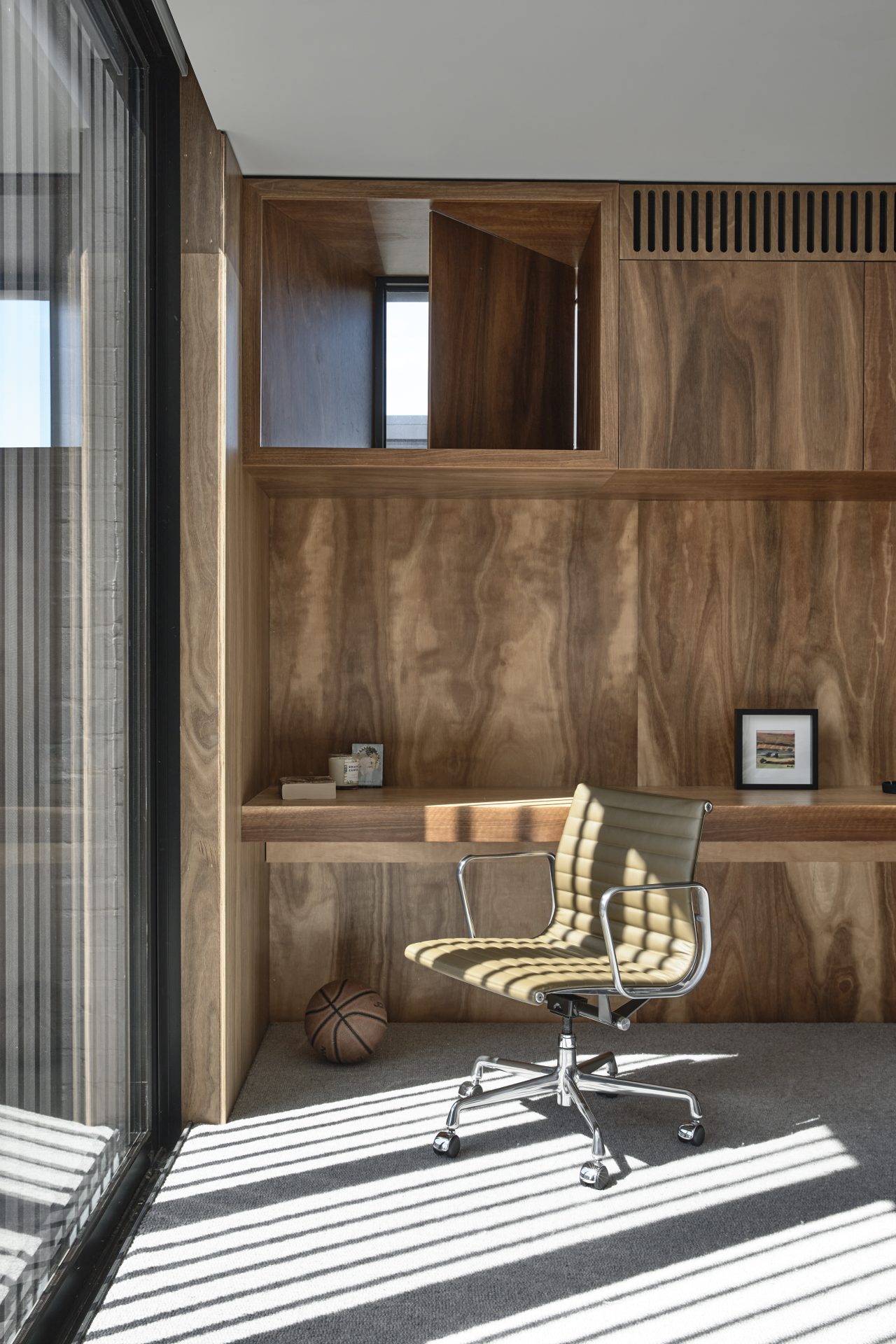 Use of spotted gum brings cohesion to heritage home extension - The ...