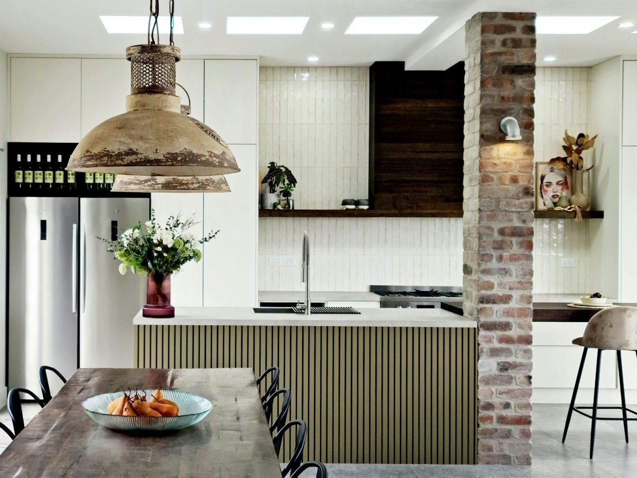 DIY kitchen makes feature of support beam with recycled brick - The ...