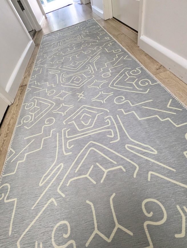 New double layered rug lets you easily remove the top and wash it - The ...