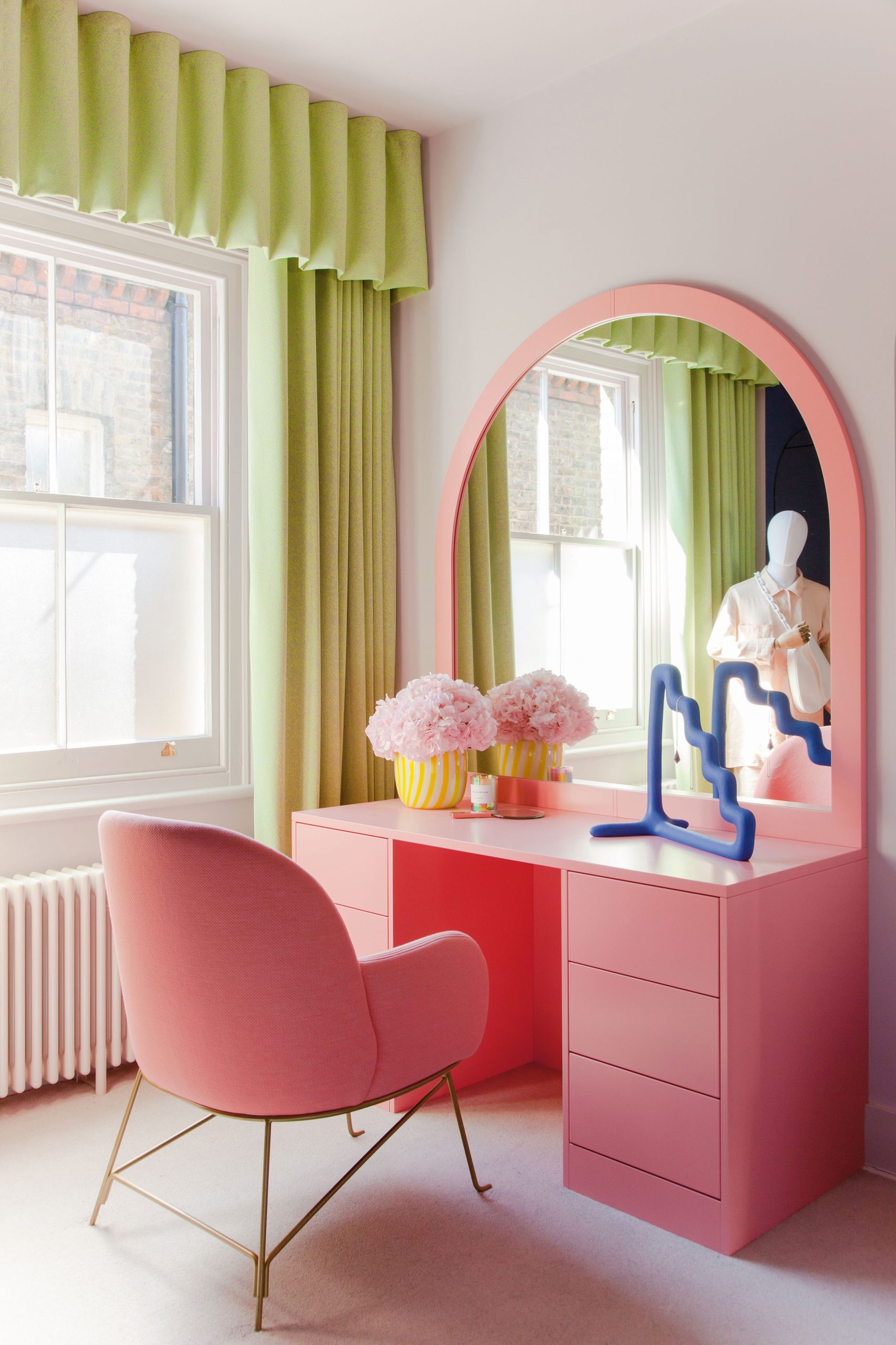 Pushing design boundaries: a joyful London home full of colour - The ...