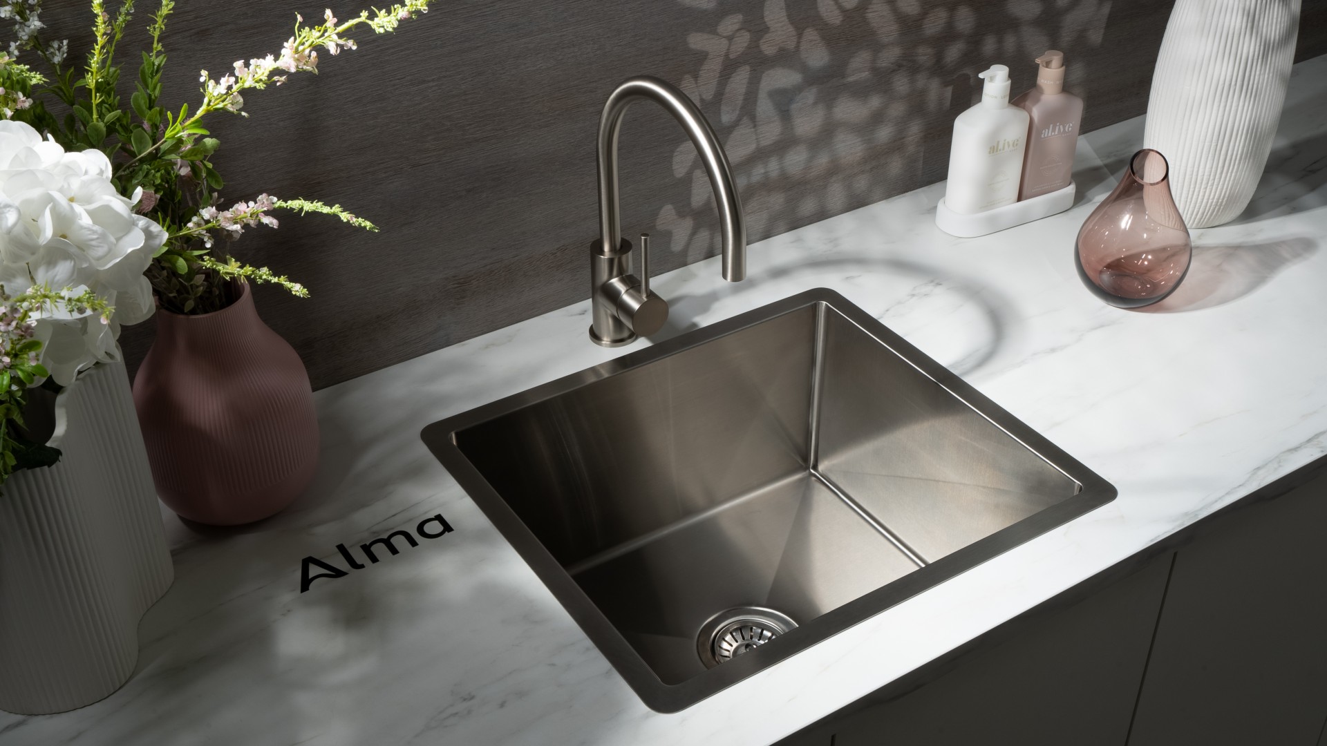 New range of stylish outdoor sinks drops just in time for summer - The ...