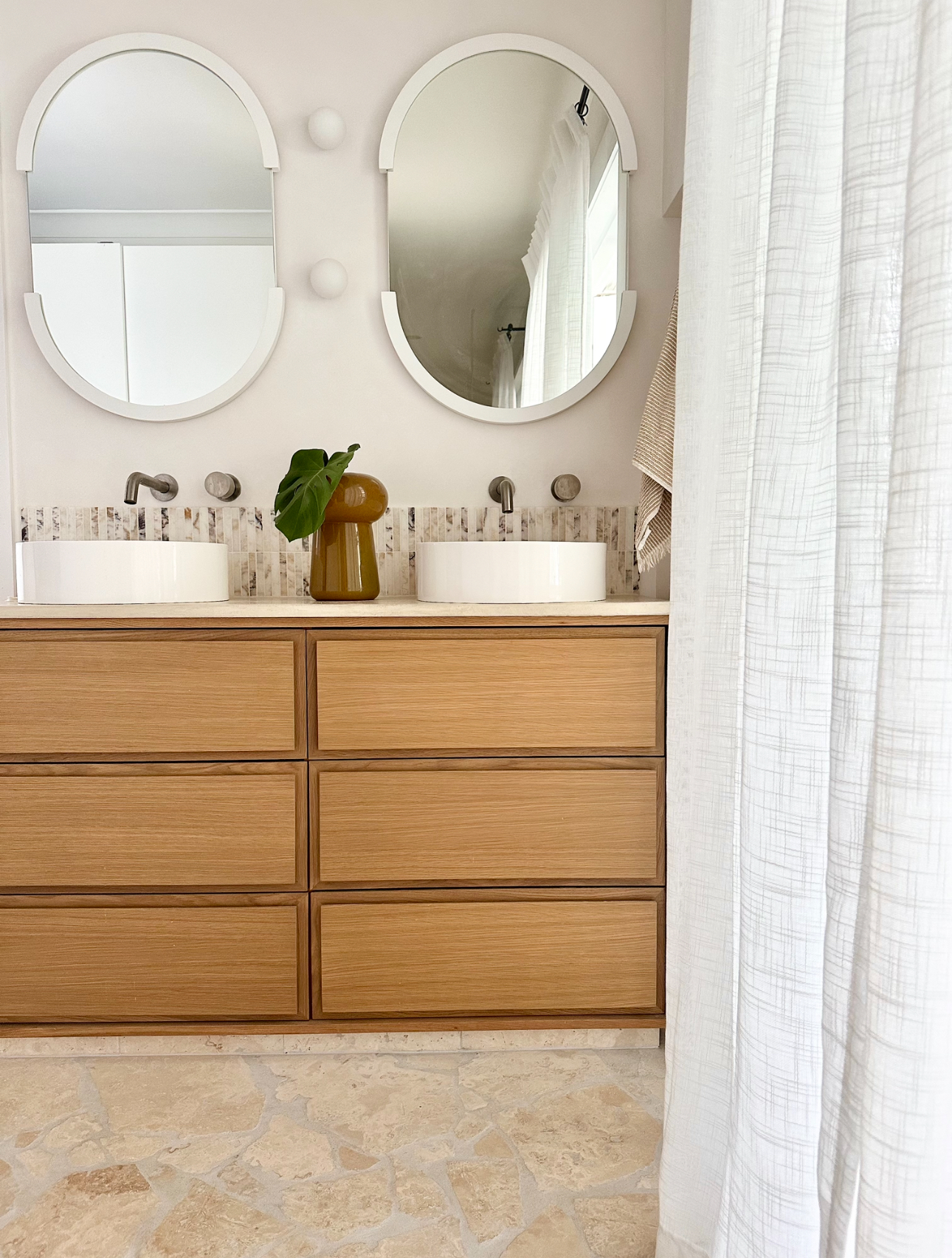 Single mum's amazing DIY ensuite renovation in QLD - The Interiors Addict