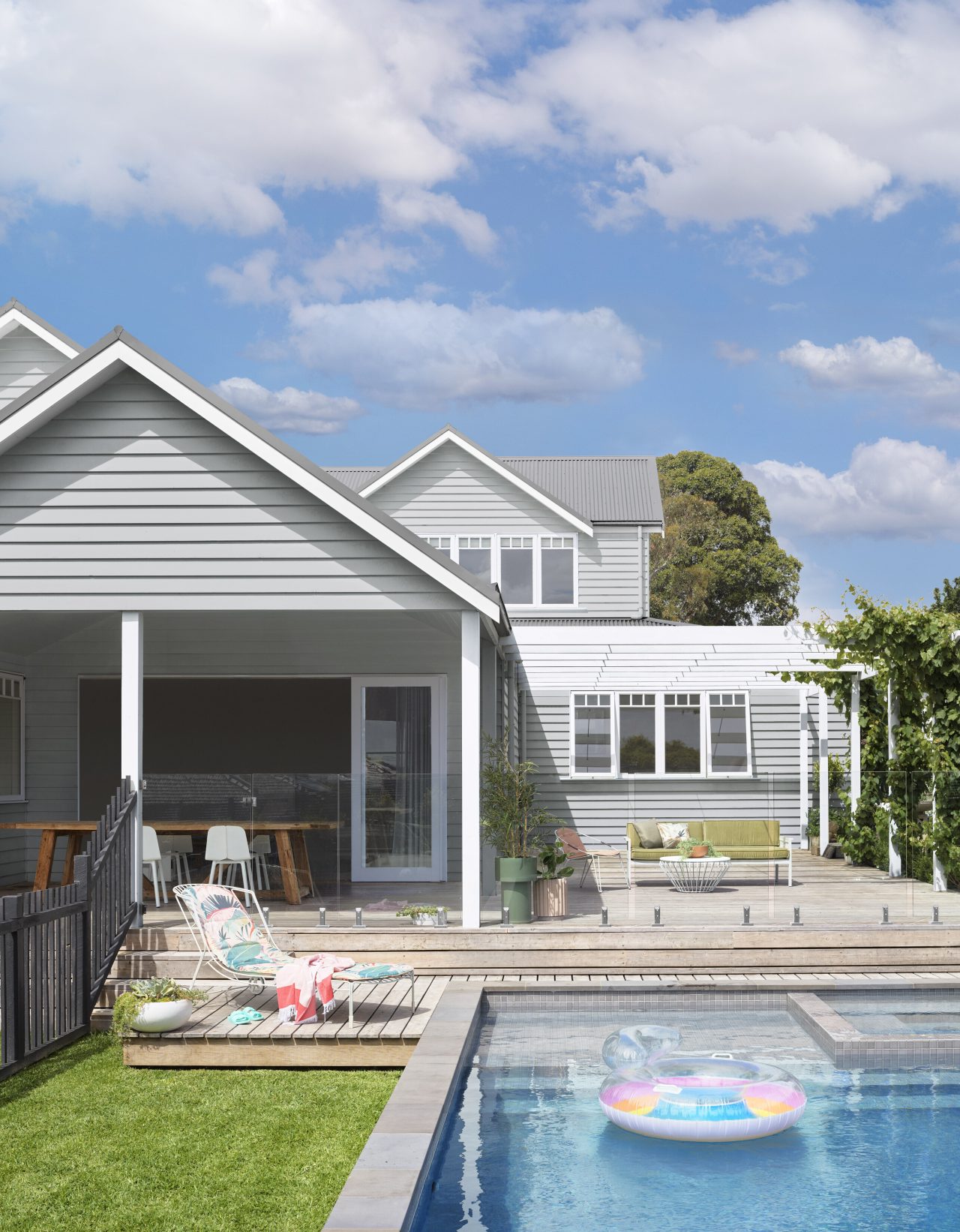 Exterior paint: The latest tips and colour trends - The Interiors Addict