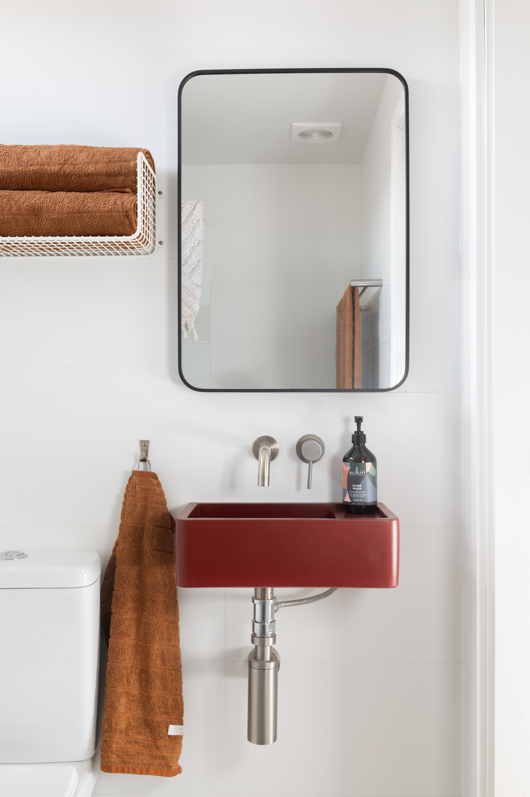 Interior designer transforms shipping container into tiny home - The ...