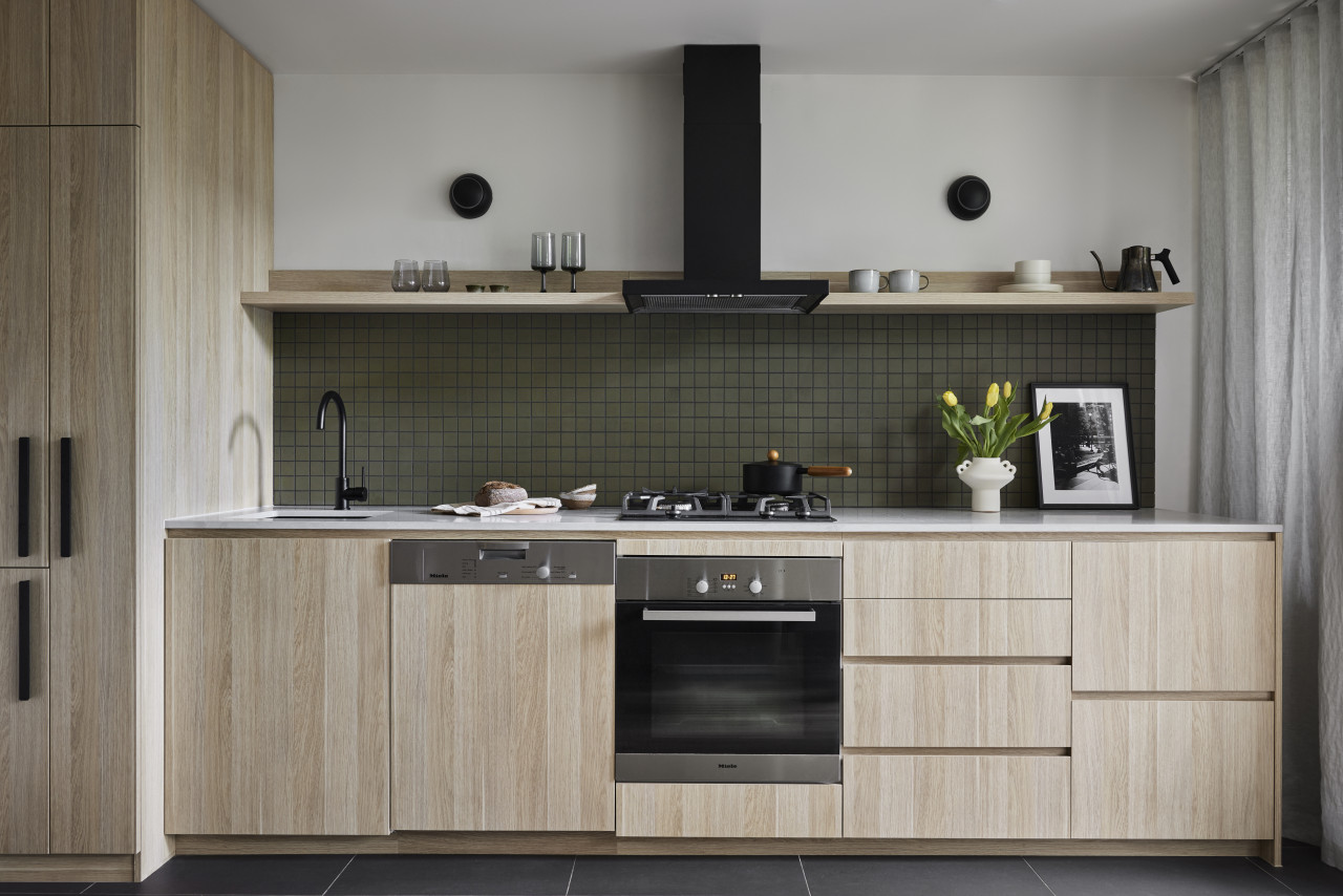 Melbourne Airbnb given stylish yet practical makeover - The Interiors ...