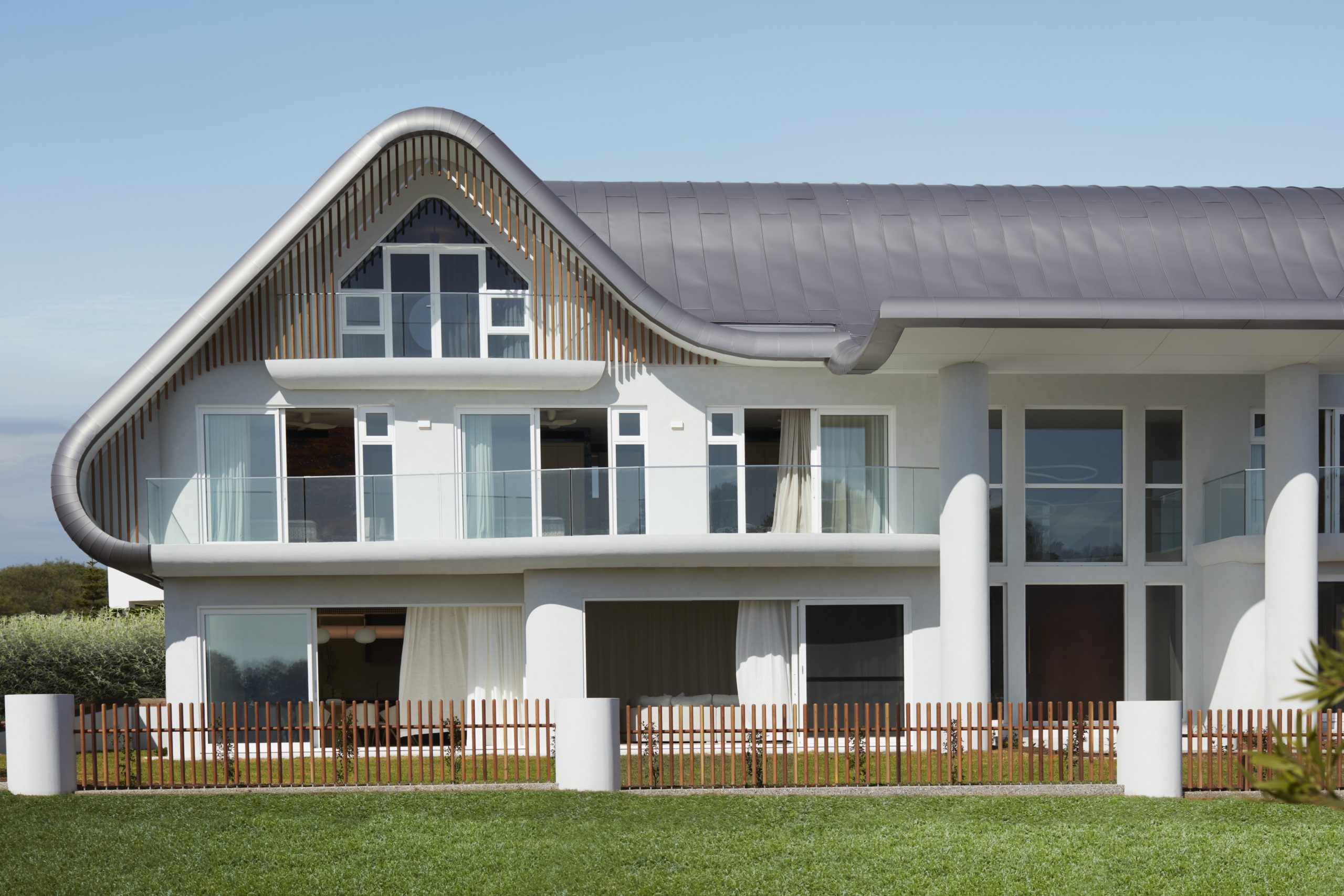 Unique take on the Aussie beach house aesthetic proves polarising - The ...