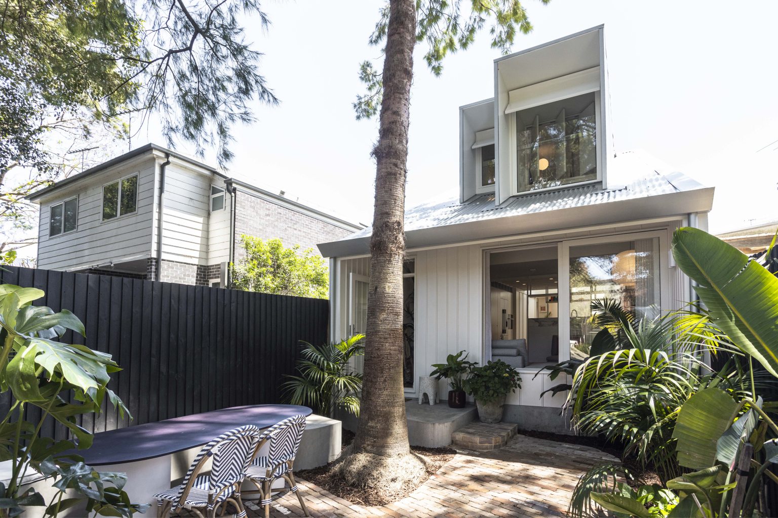 Tight inner city cottage given new life and space - The Interiors Addict