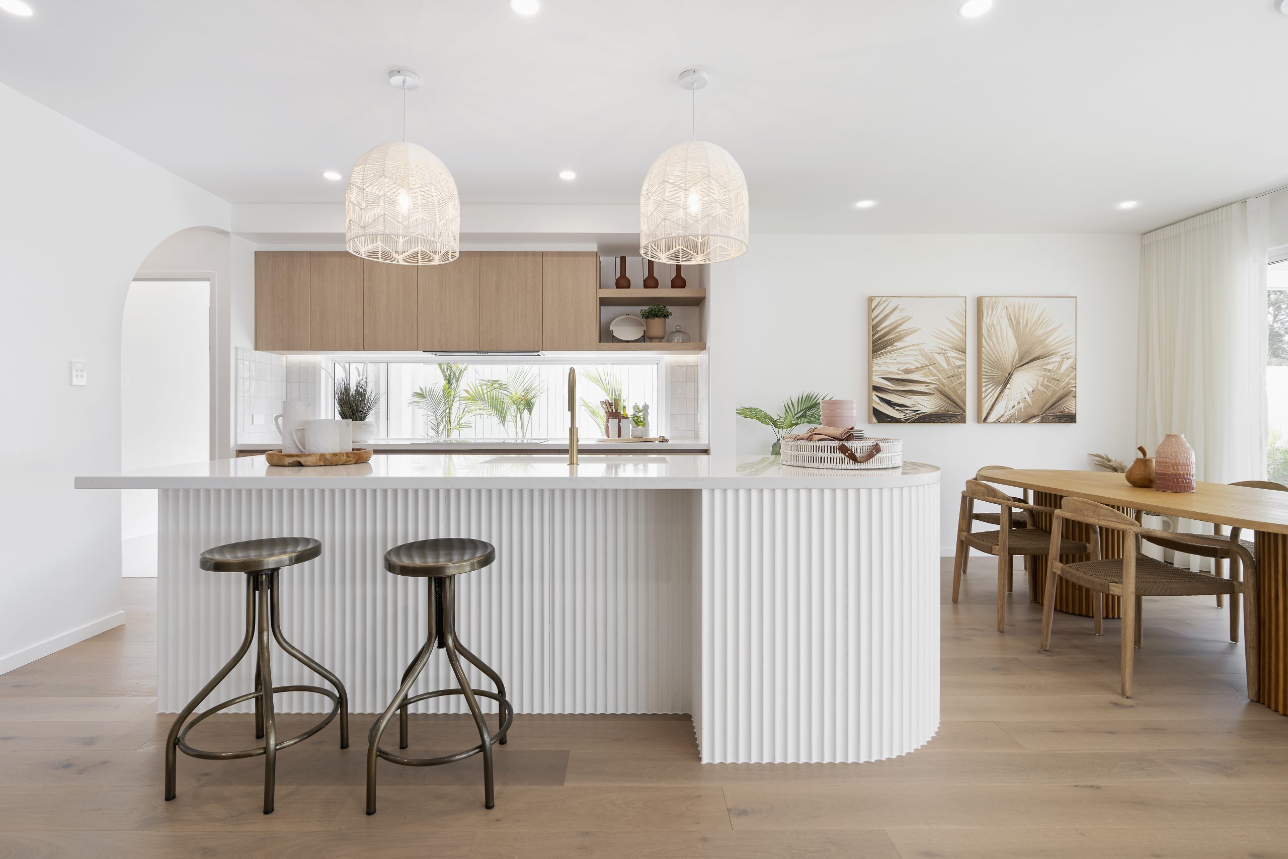 10 considerations to create the ultimate entertainer's kitchen - The ...
