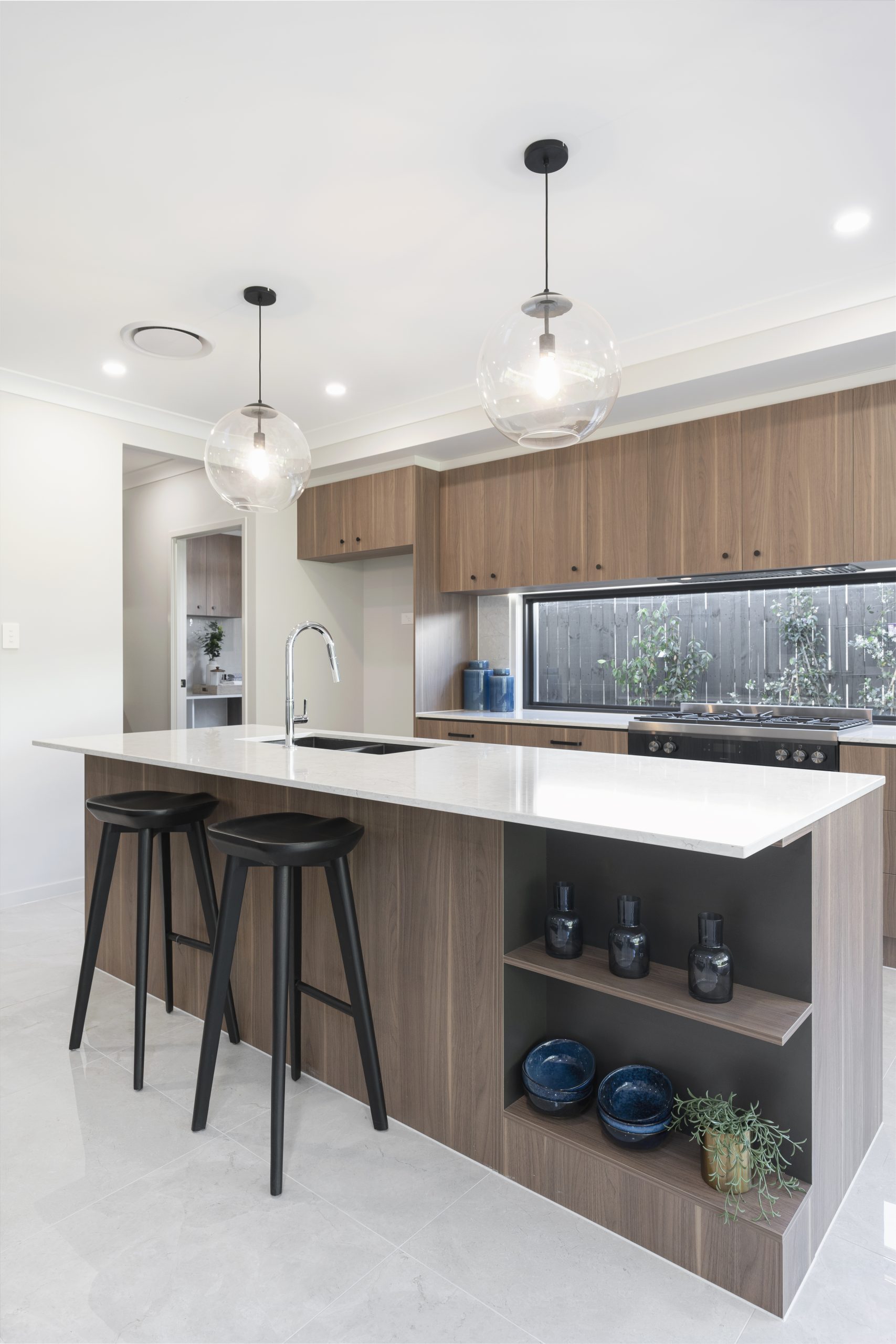 10 considerations to create the ultimate entertainer's kitchen - The ...