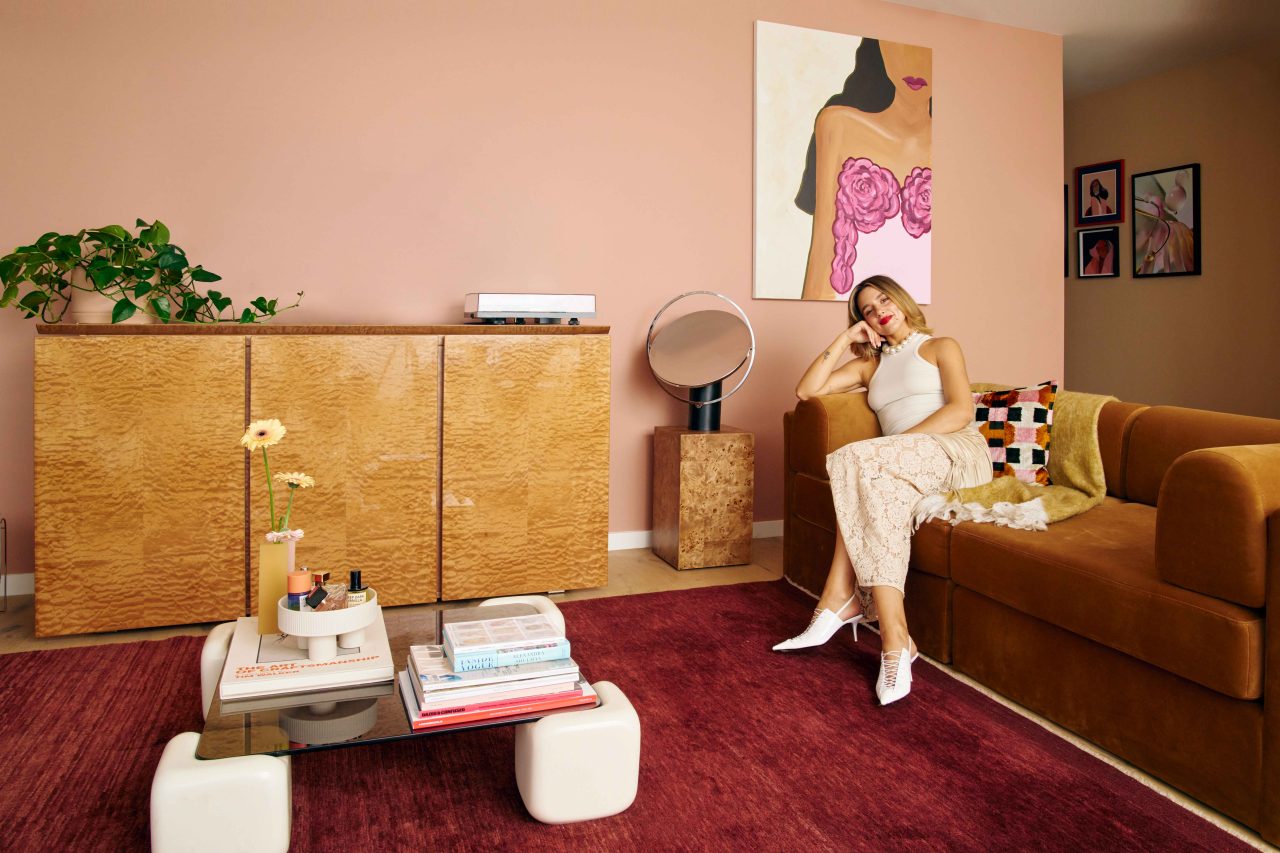 Fashion influencer turns her hand to colourful home makeover - The ...